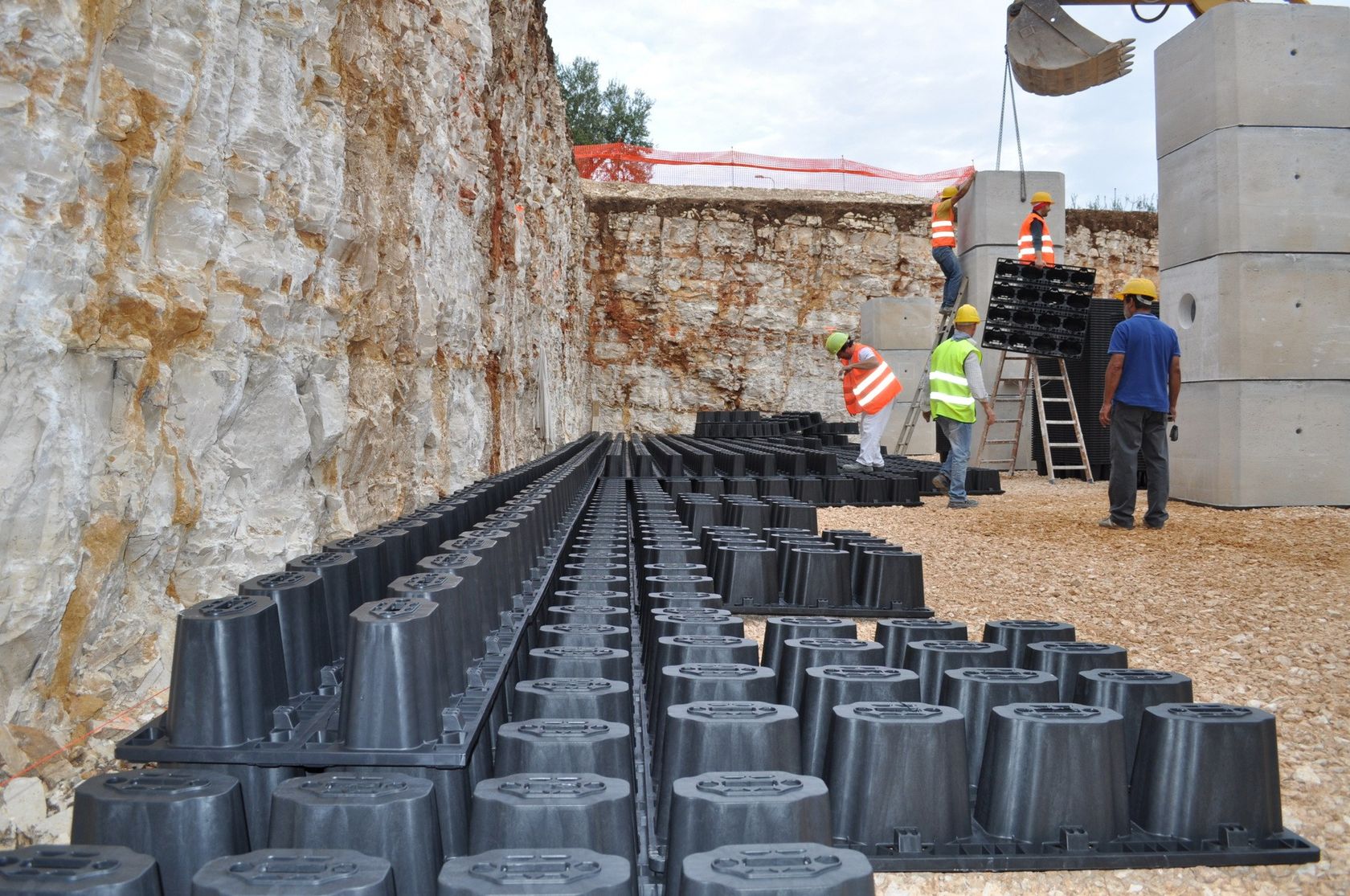 Drainage channel and part DRAINPANEL By Geoplast