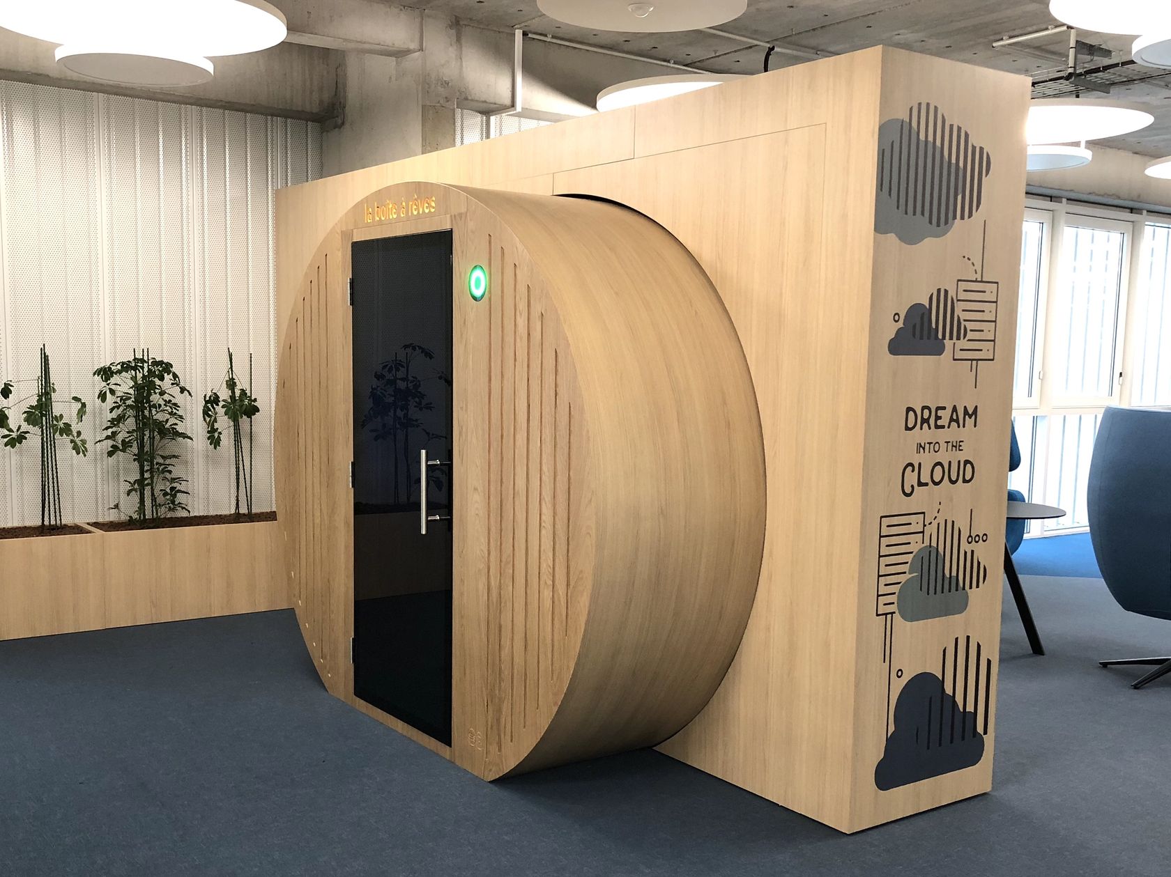 Micro-nap space at work DREAM BOX By SBS Silence Business Solutions
