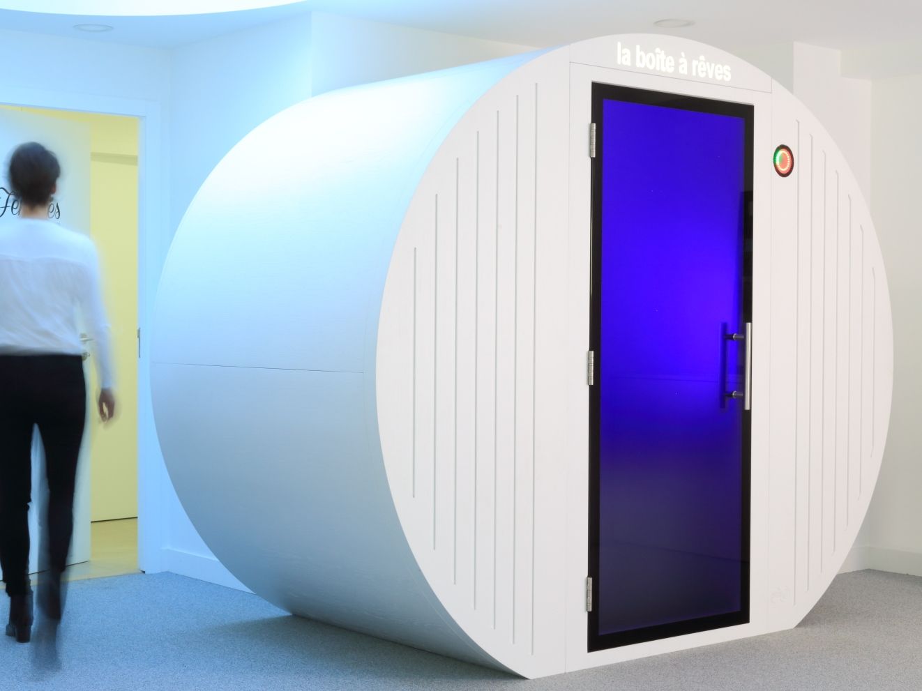 Micro-nap space at work DREAM BOX By SBS Silence Business Solutions