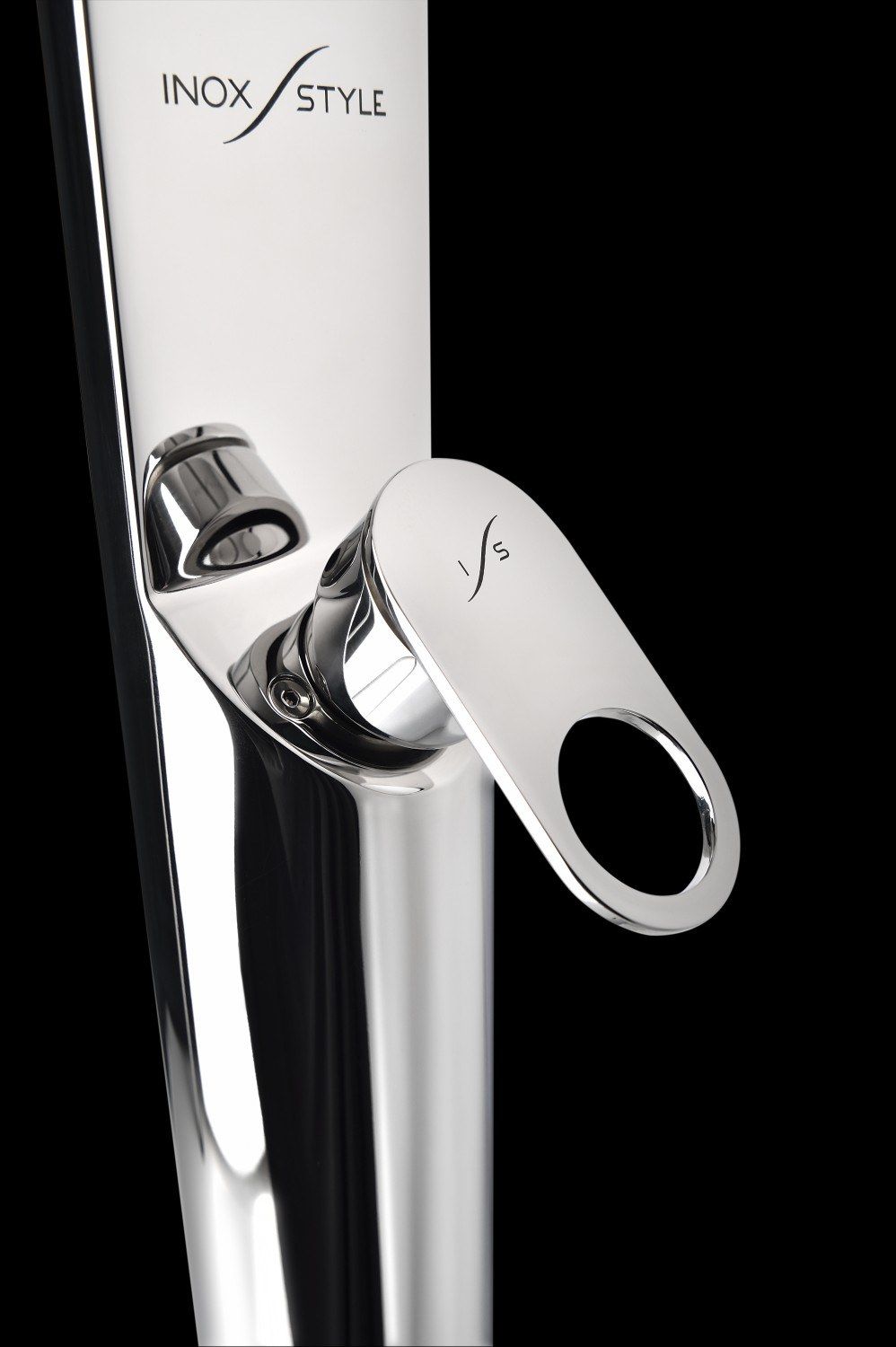 DREAM YACHT Stainless steel outdoor shower By Inoxstyle