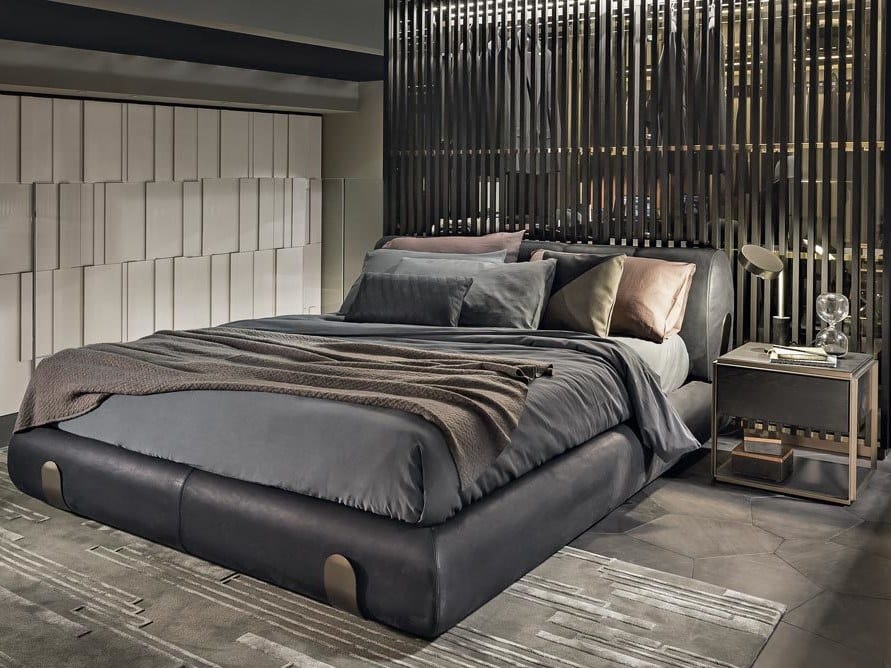 DUNE Upholstered leather double bed By Shake