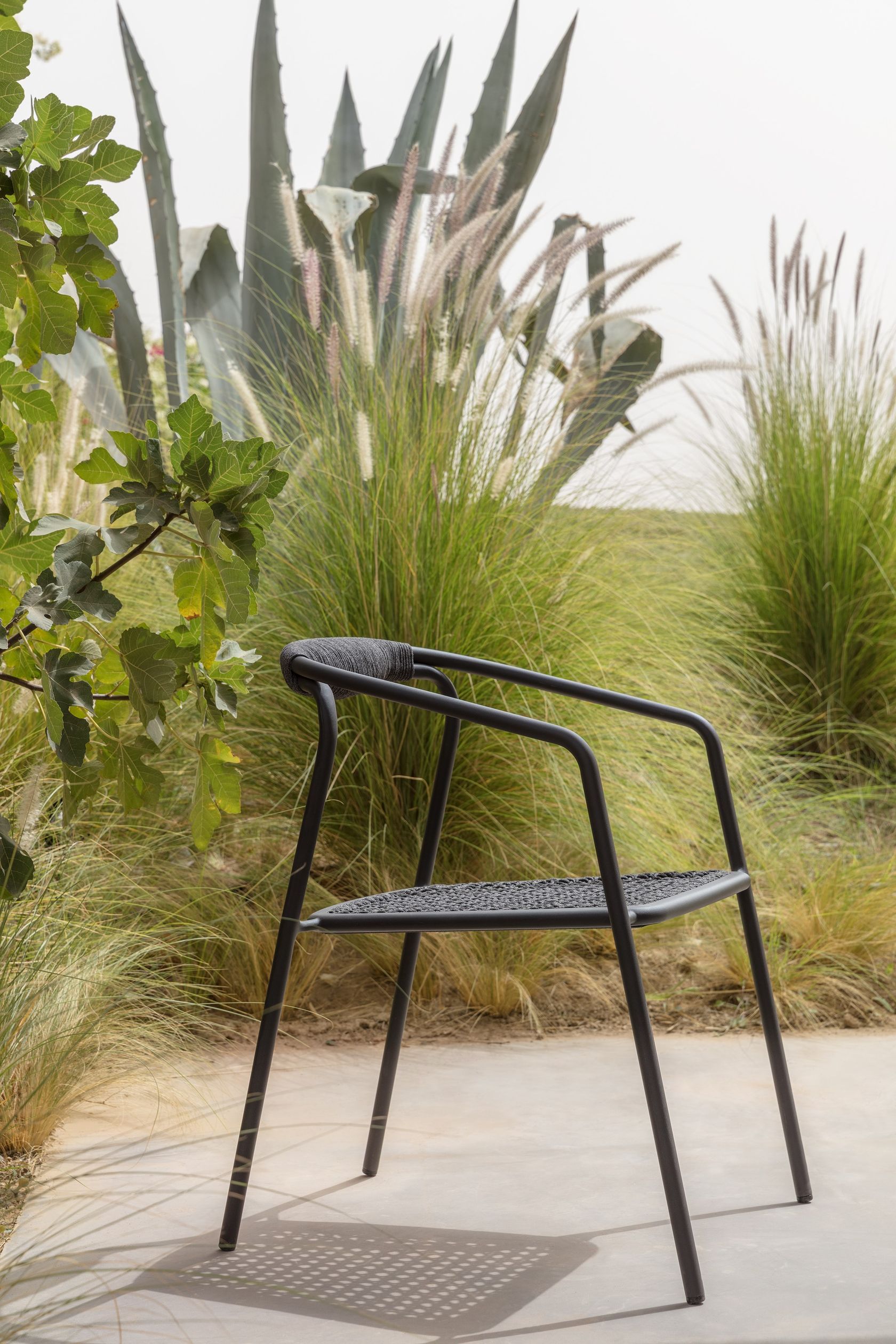 DUO | Chair Duo Collection By MANUTTI design Koen Van Extergem