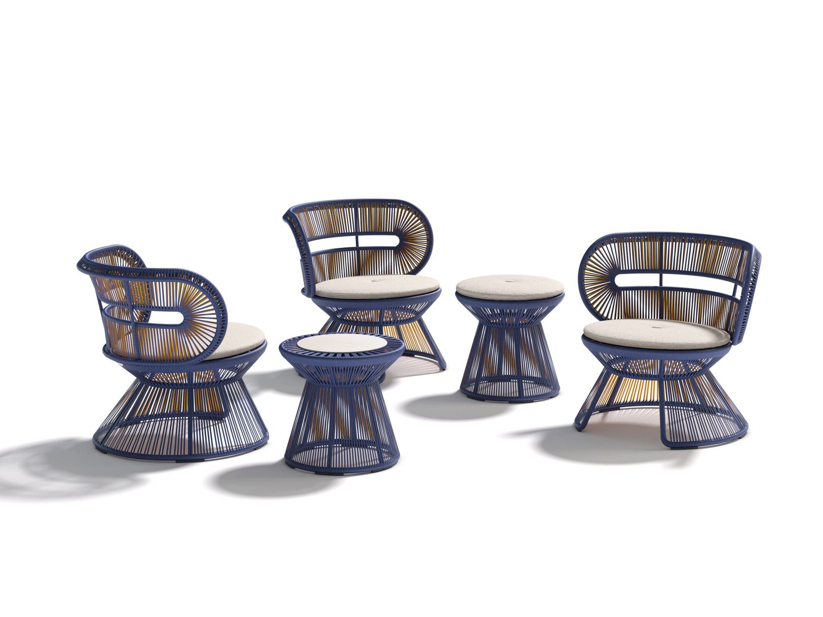 CIRQL NU Garden side table By DEDON | design Werner Aisslinger