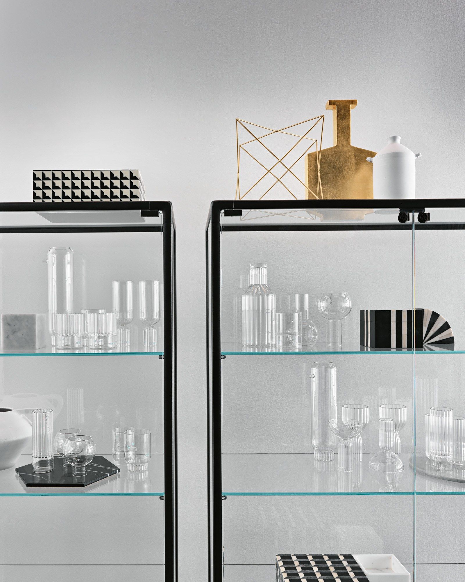 ECHO Glass and aluminium display cabinet By Fiam Italia | design Marcel ...