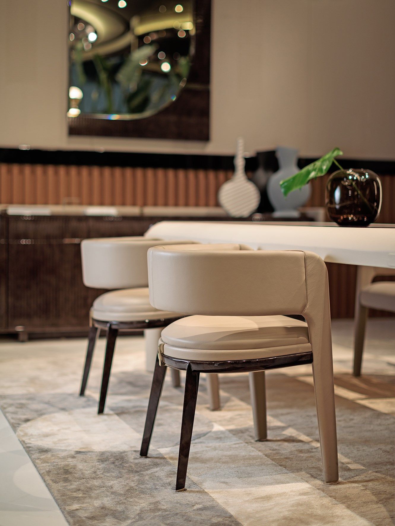 ECLIPSE | Easy chair By Turri design Andrea Bonini