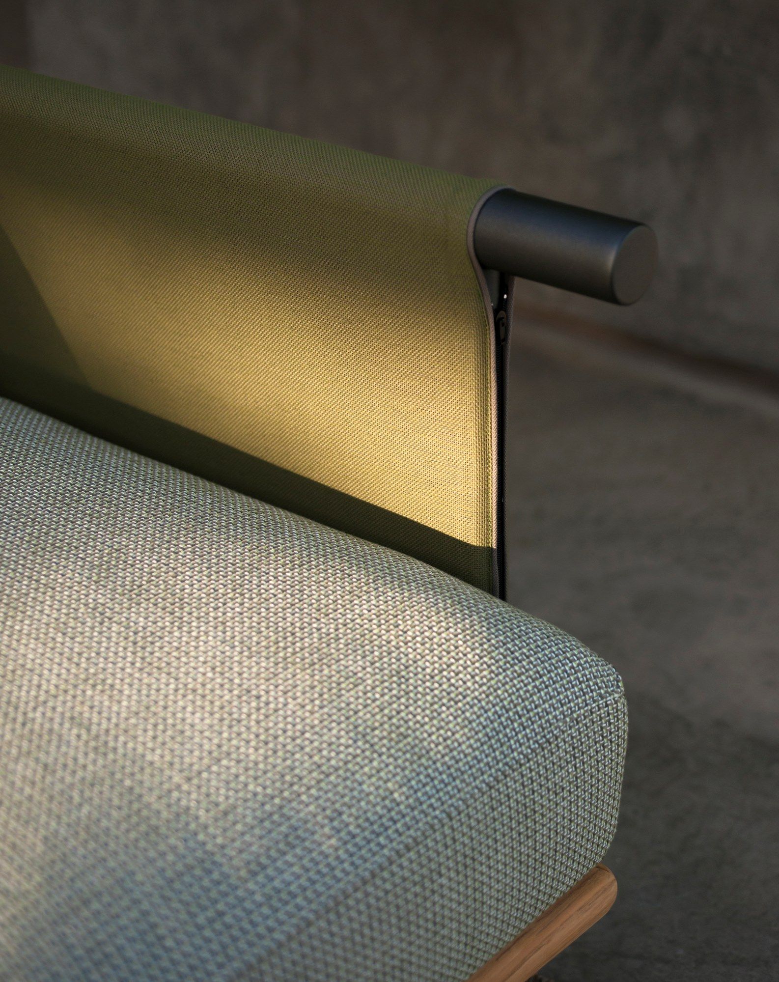 EDEN 3 seater Batyline® garden sofa By RODA | design Rodolfo Dordoni