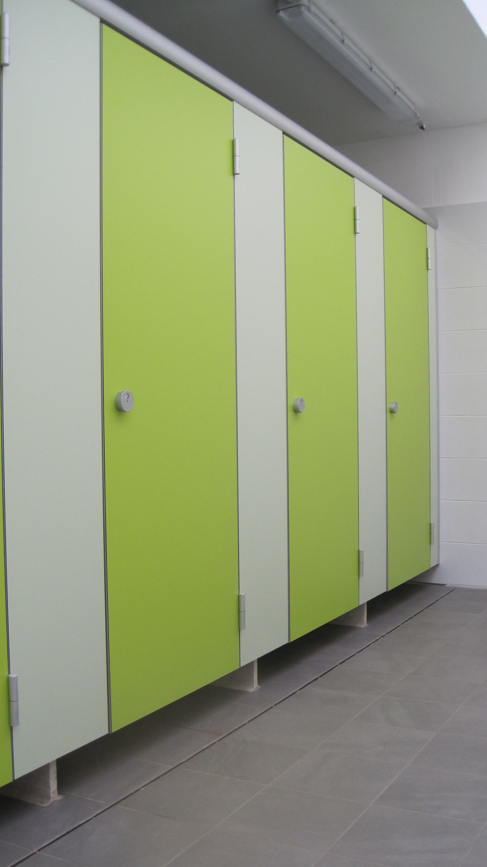 EF-3 HPL toilet partition By Schäfer Trennwandsysteme