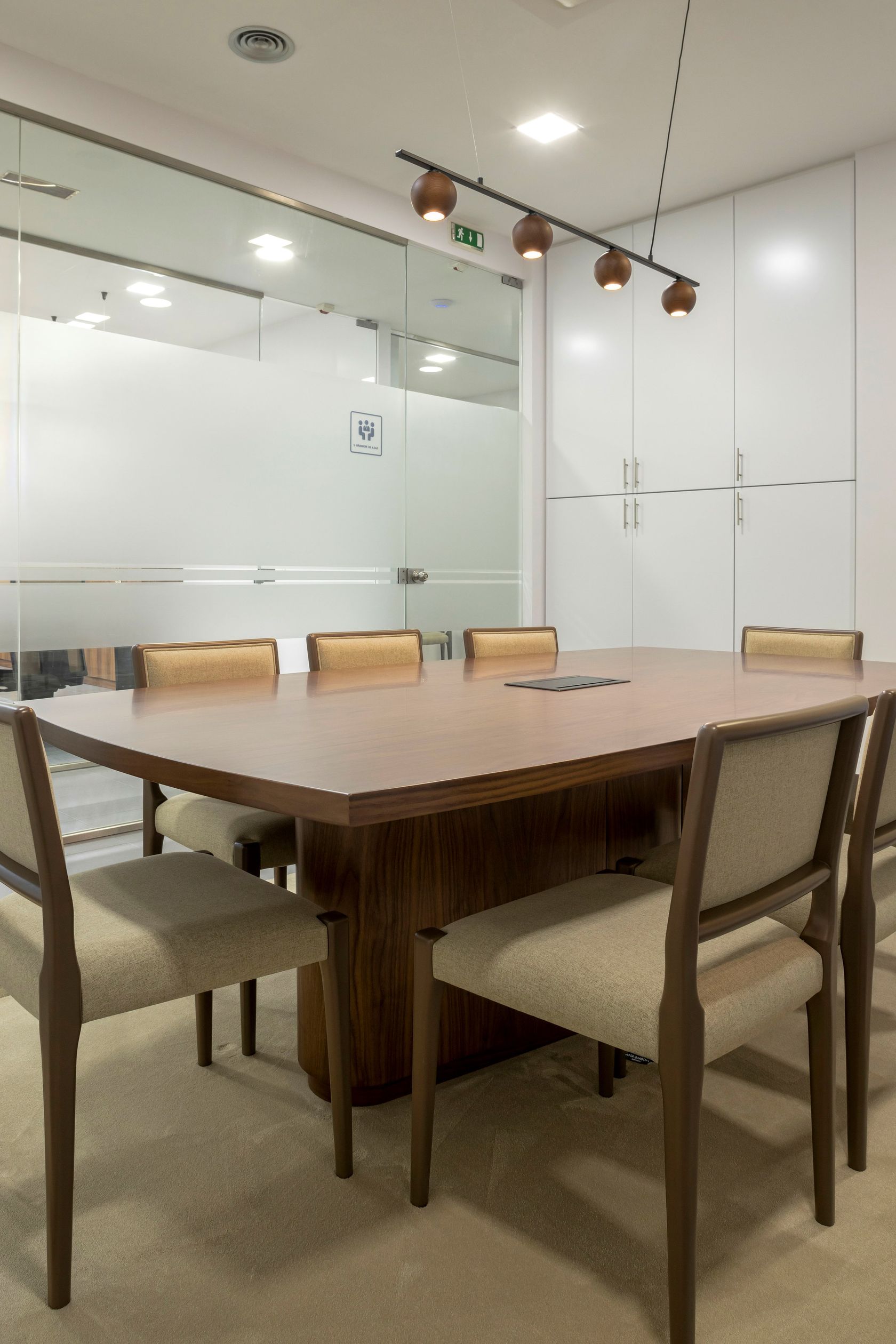 ELEA | Table By Stylish Club design Rui Martins