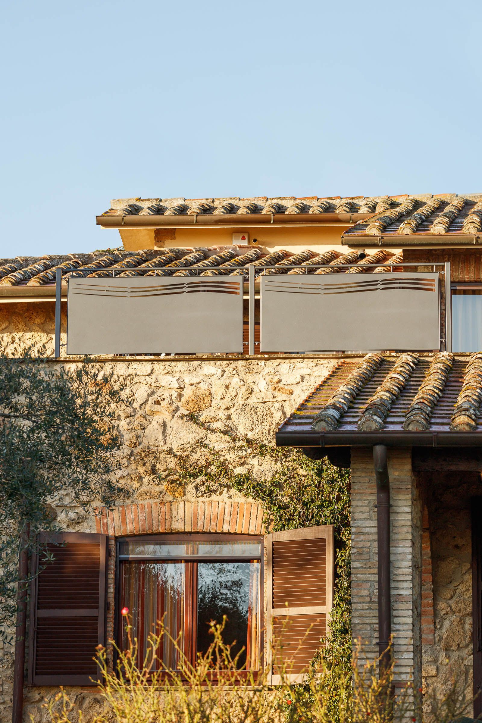 Outdoor railing systems Parapet By ELEO