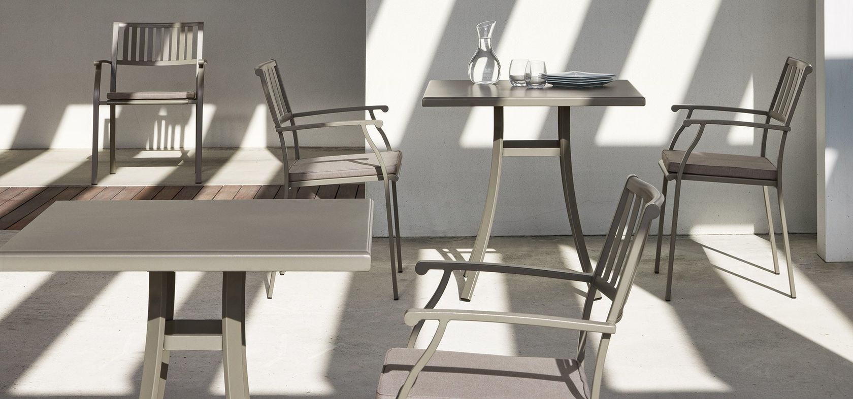 ELISIR | Metal table By Ethimo