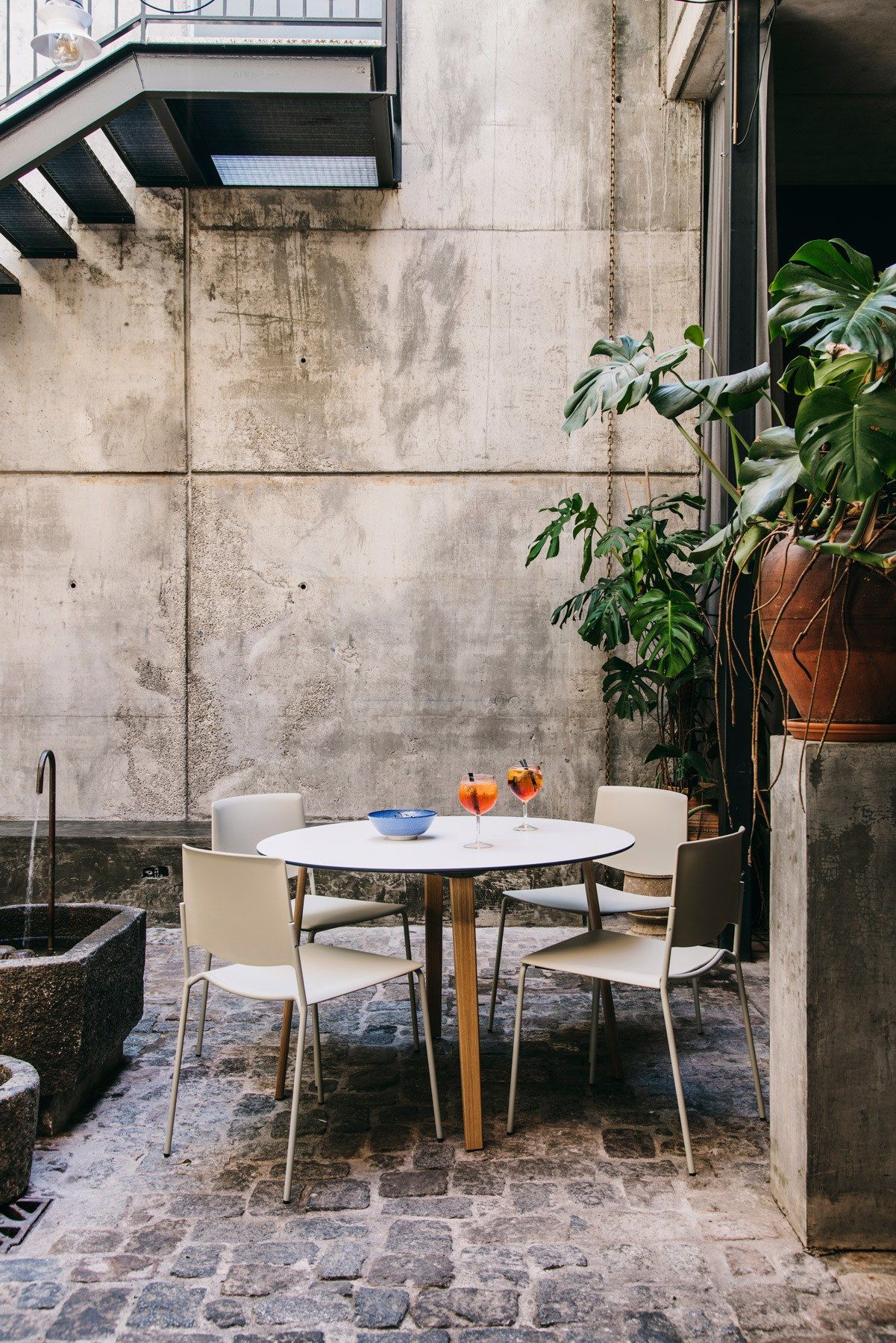 EMA 4L Upholstered stackable chair By ENEA | design Lievore Altherr Molina