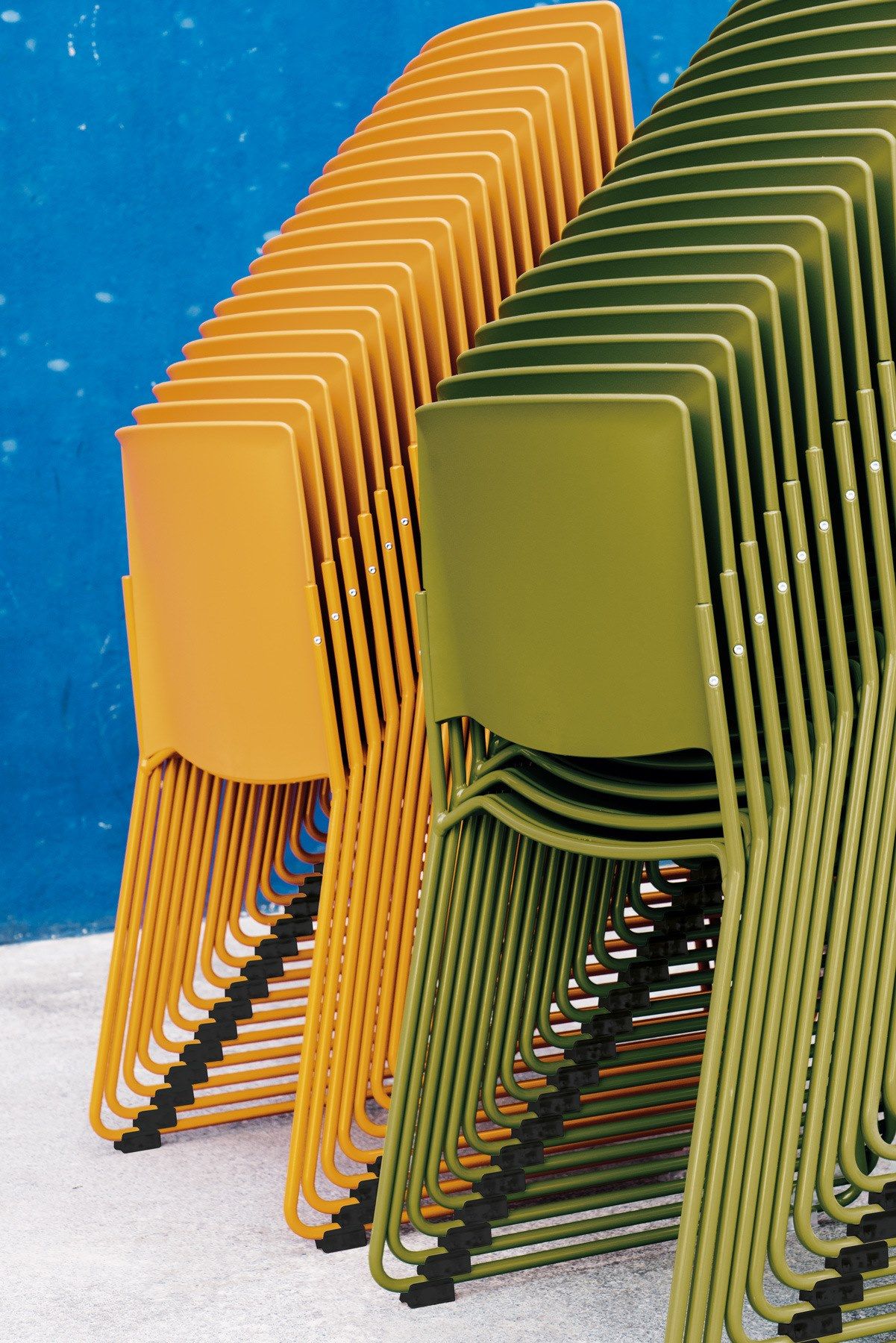 EMA | Sled base chair By ENEA design Lievore Altherr Molina
