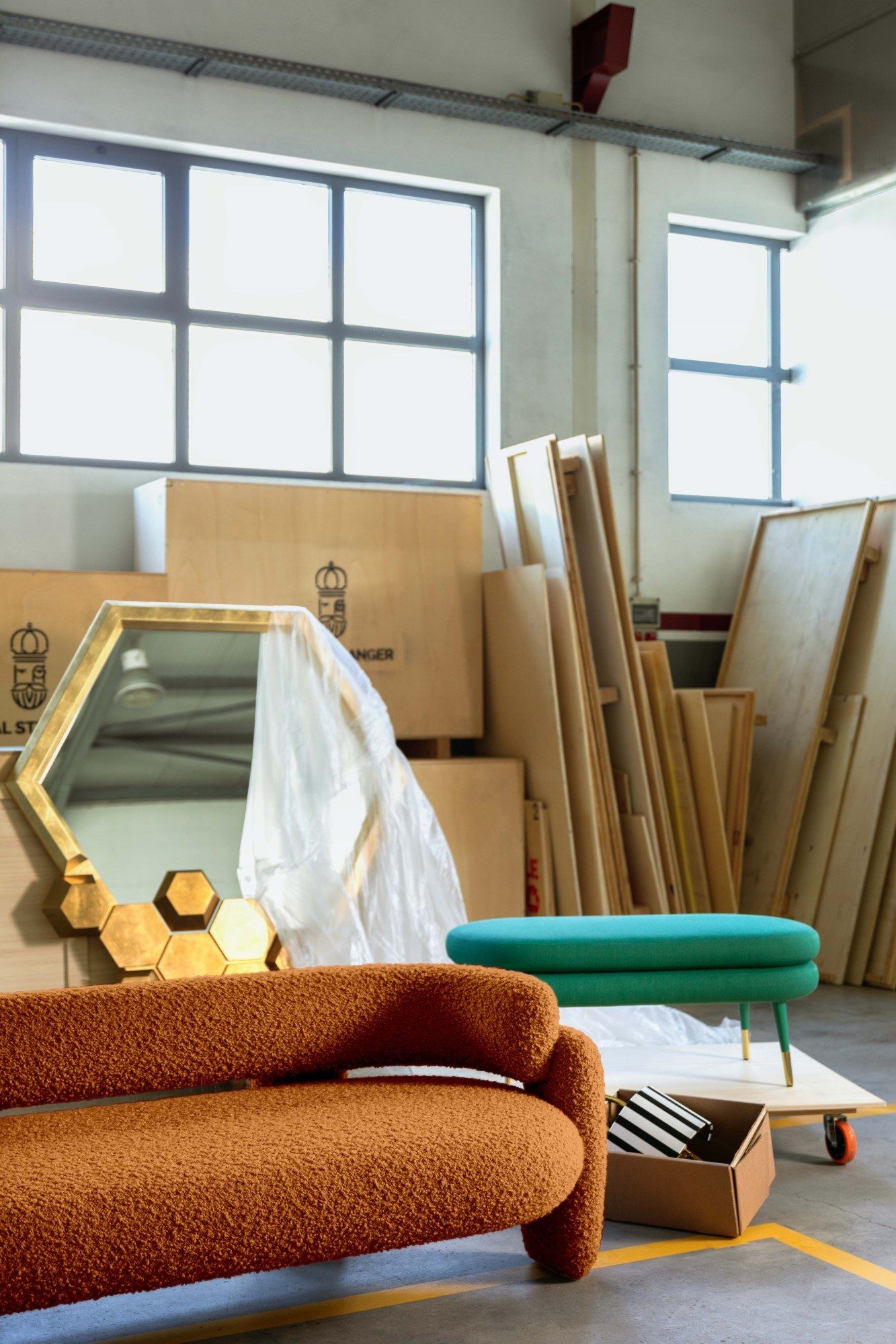 EMBRACE | Sofa 3 seater fabric sofa By ROYAL STRANGER