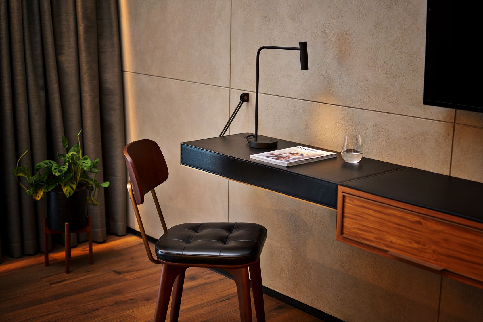 ENNA DESK By Astro Lighting