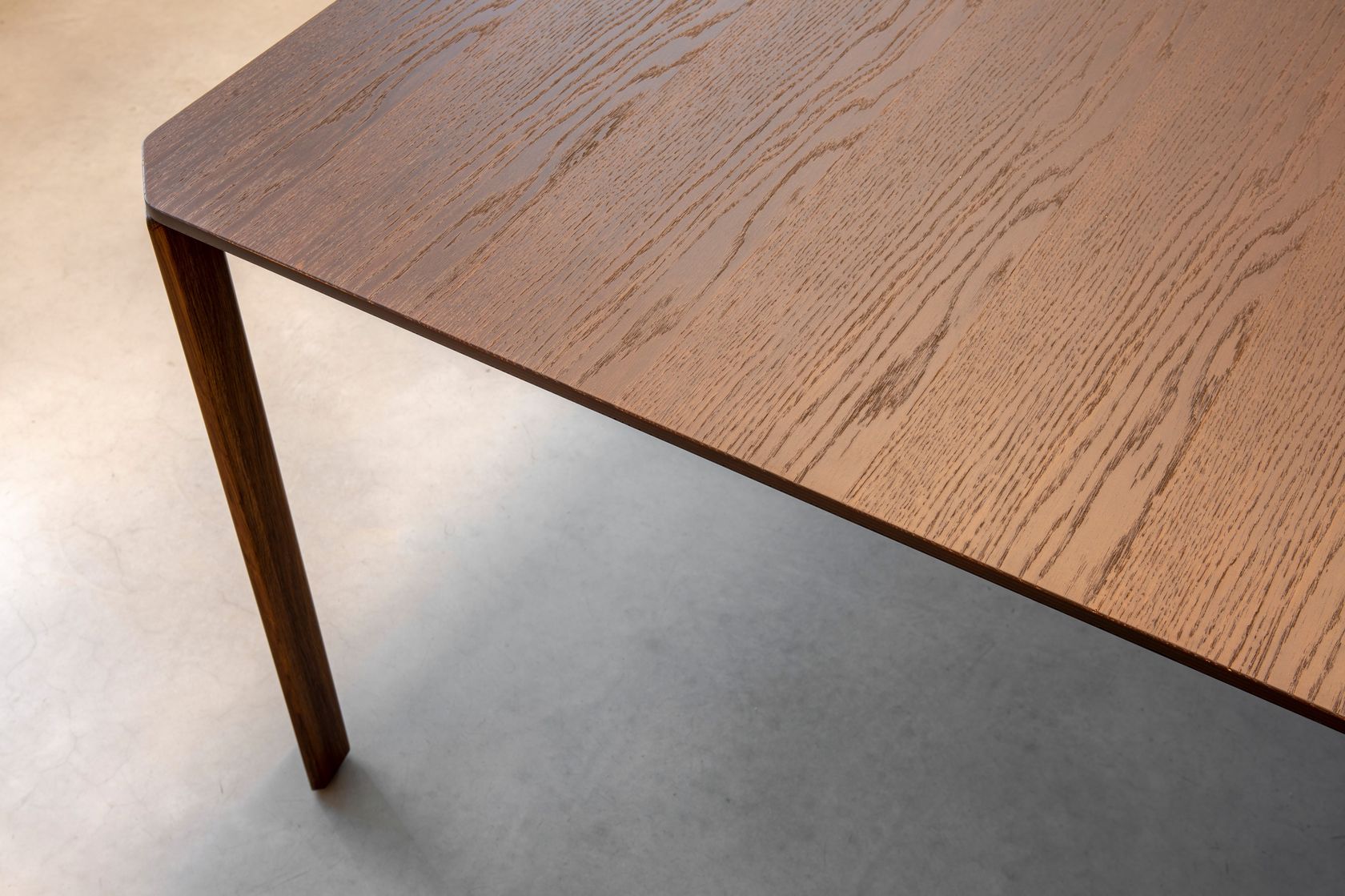 ERMETE | Square table Ermete Collection By True Design design Leonardo ...