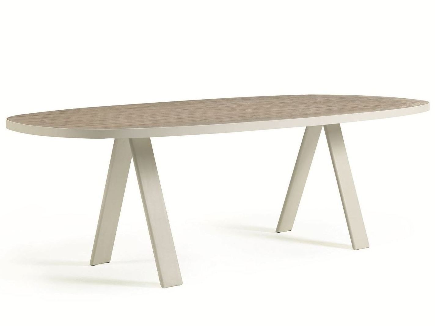 ESEDRA | Tavolo ovale By Ethimo design Luca Nichetto