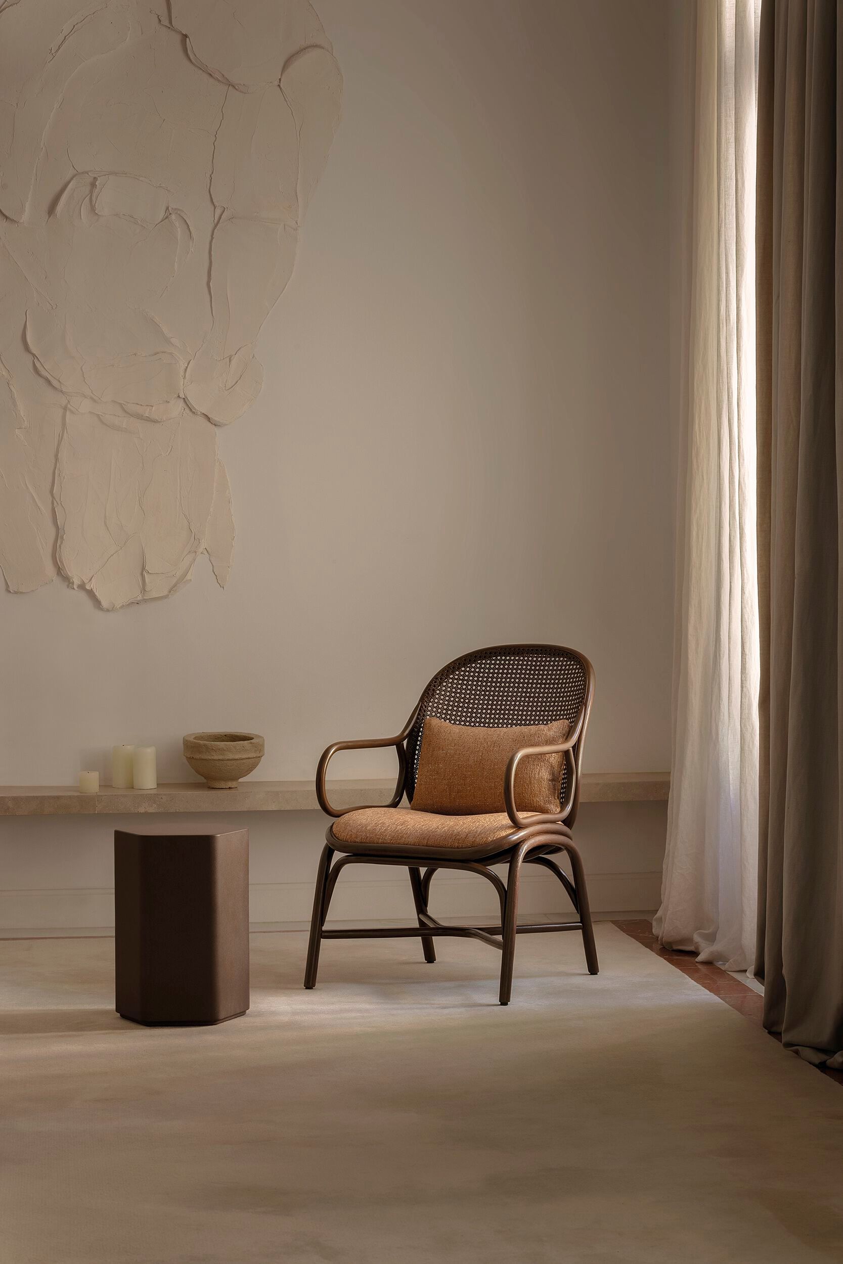 FRAMES Rattan easy chair with armrests By EXPORMIM | design Jaime Hayon