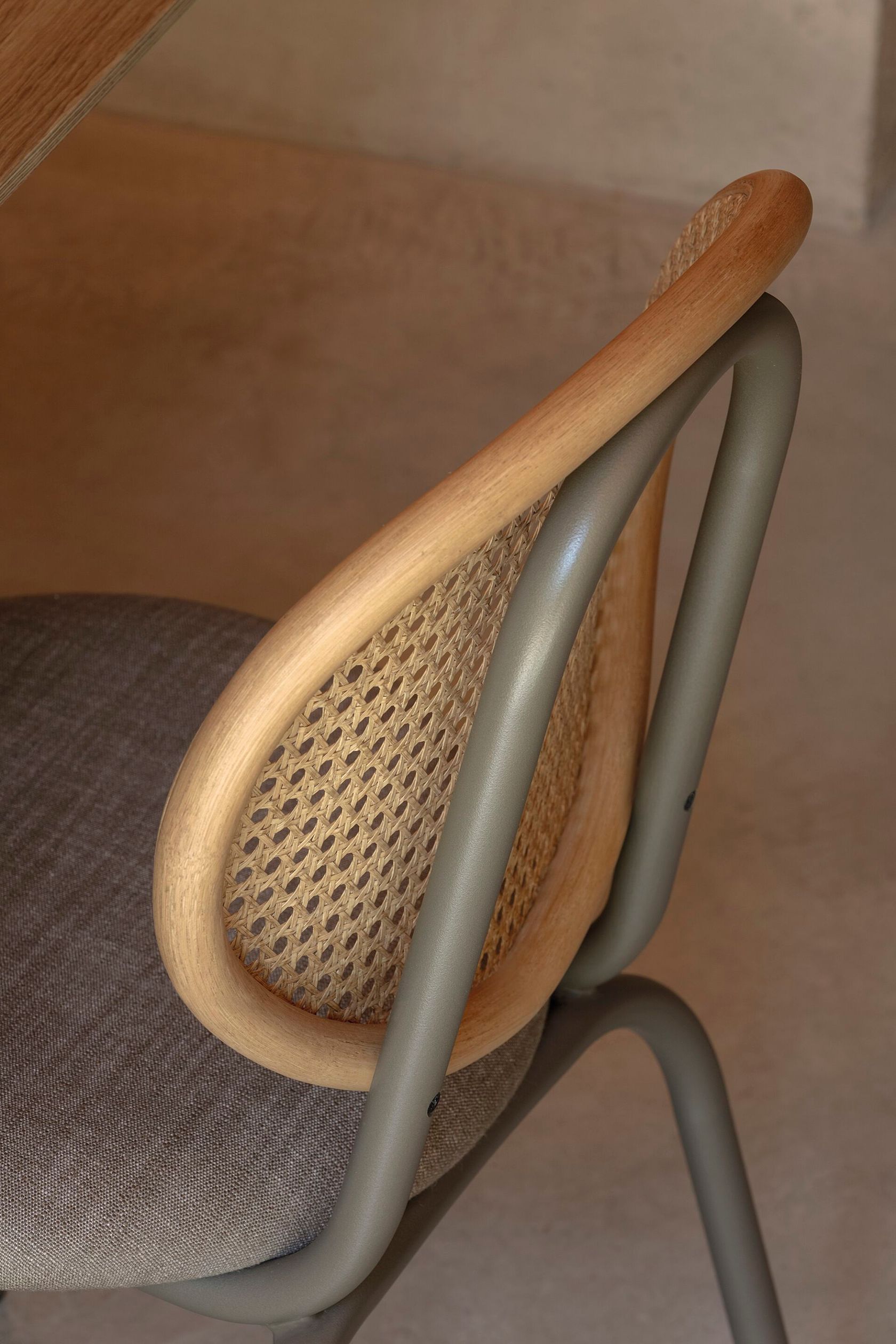 LOOP Chair By EXPORMIM | design Norm Architects