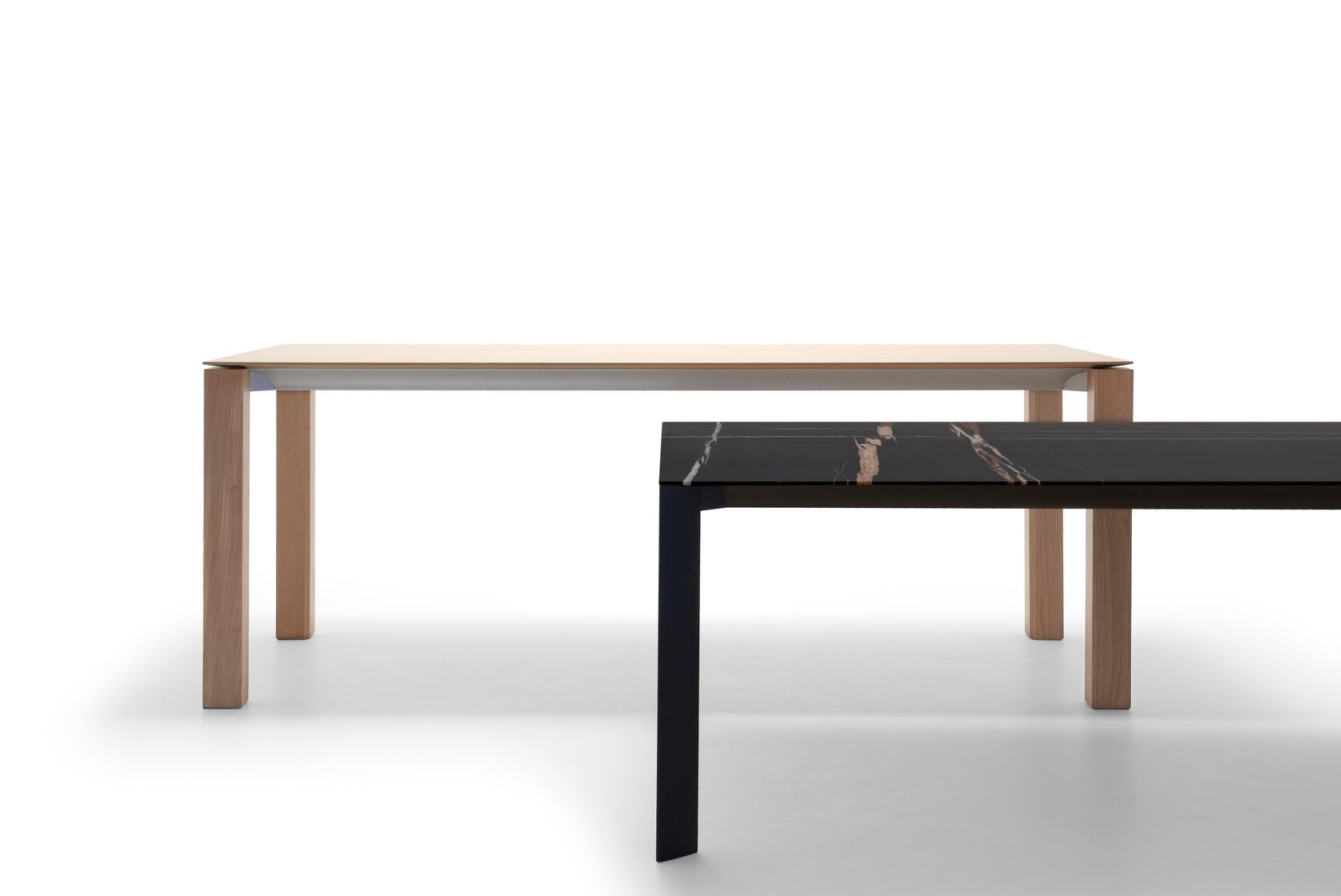 EXTRA HIGH TABLE ME10113 Rectangular oak high table By Andreu World