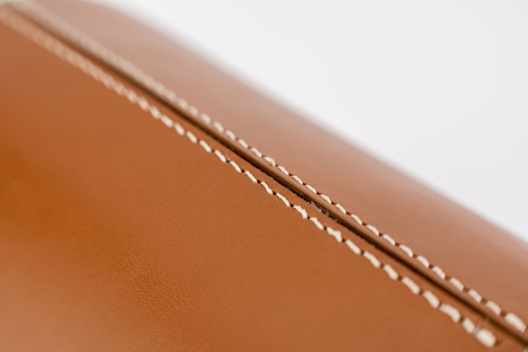 CHAPEAU Table lamp By Emera Design