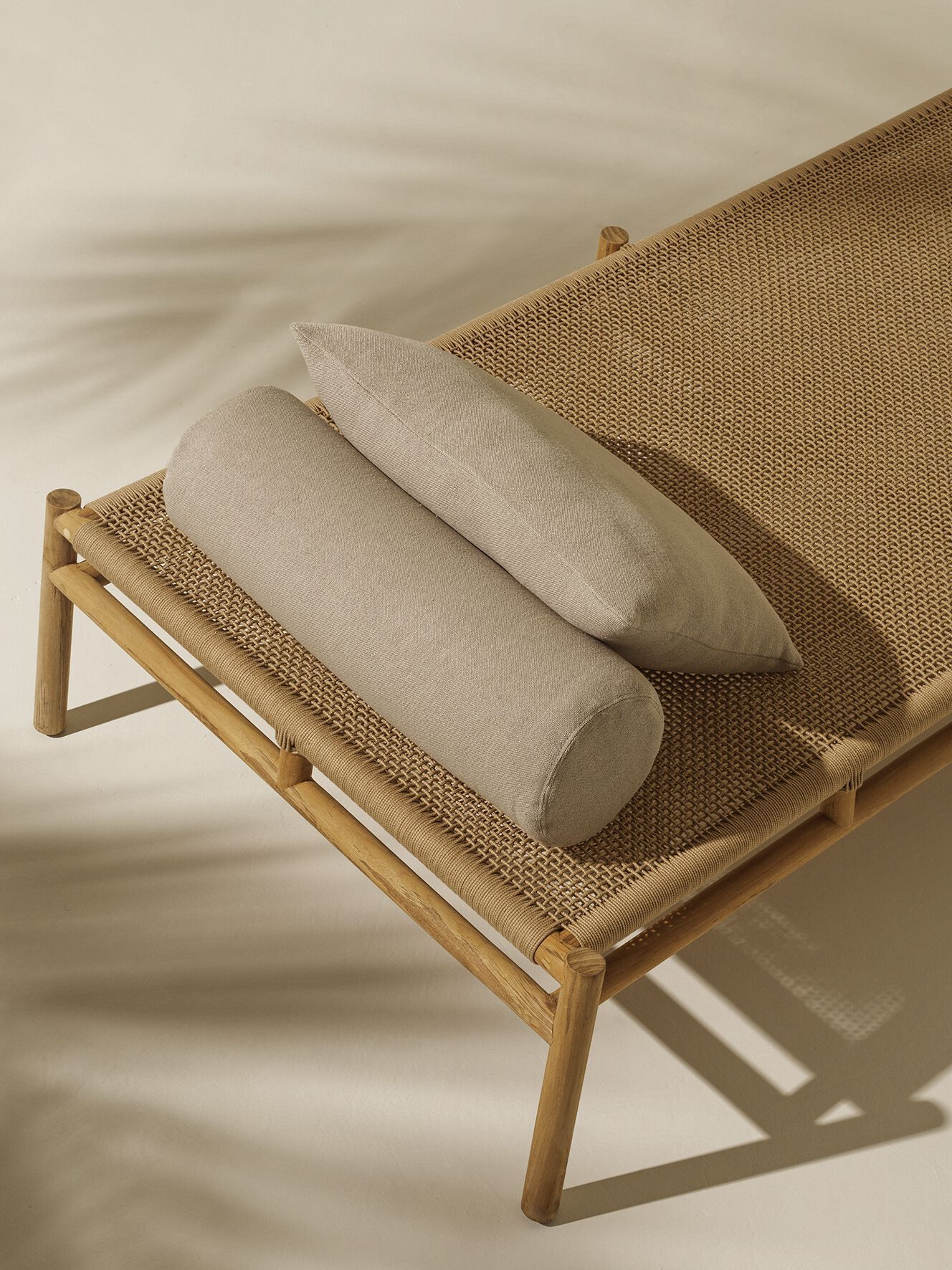 KILT Garden daybed By Ethimo | design Marcello Ziliani