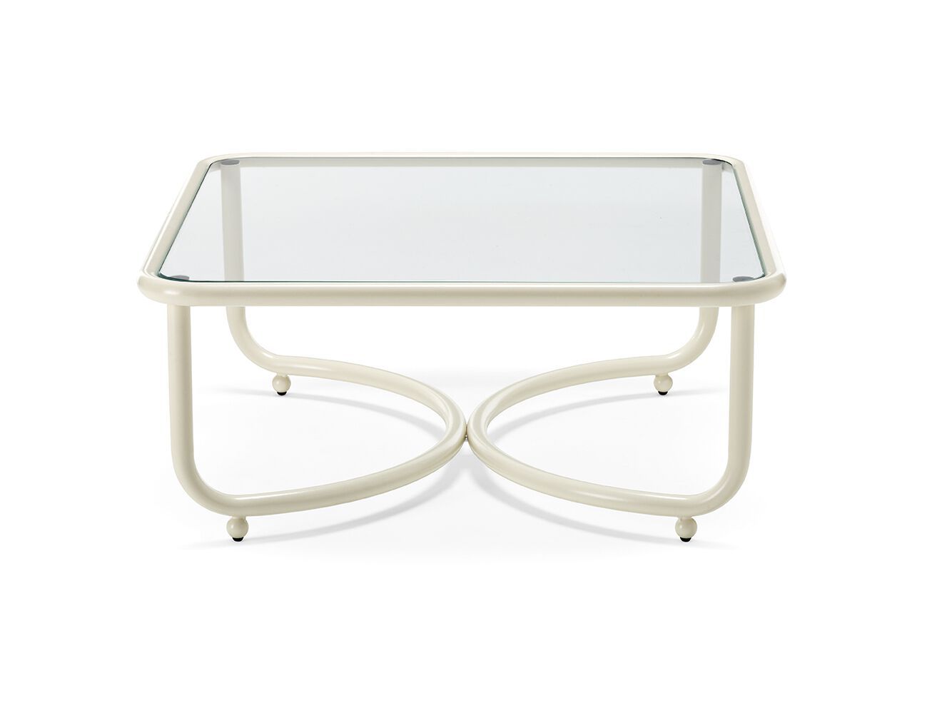 Exteta outdoor furniture: the Locus Solus collection revisited by Jacquemus