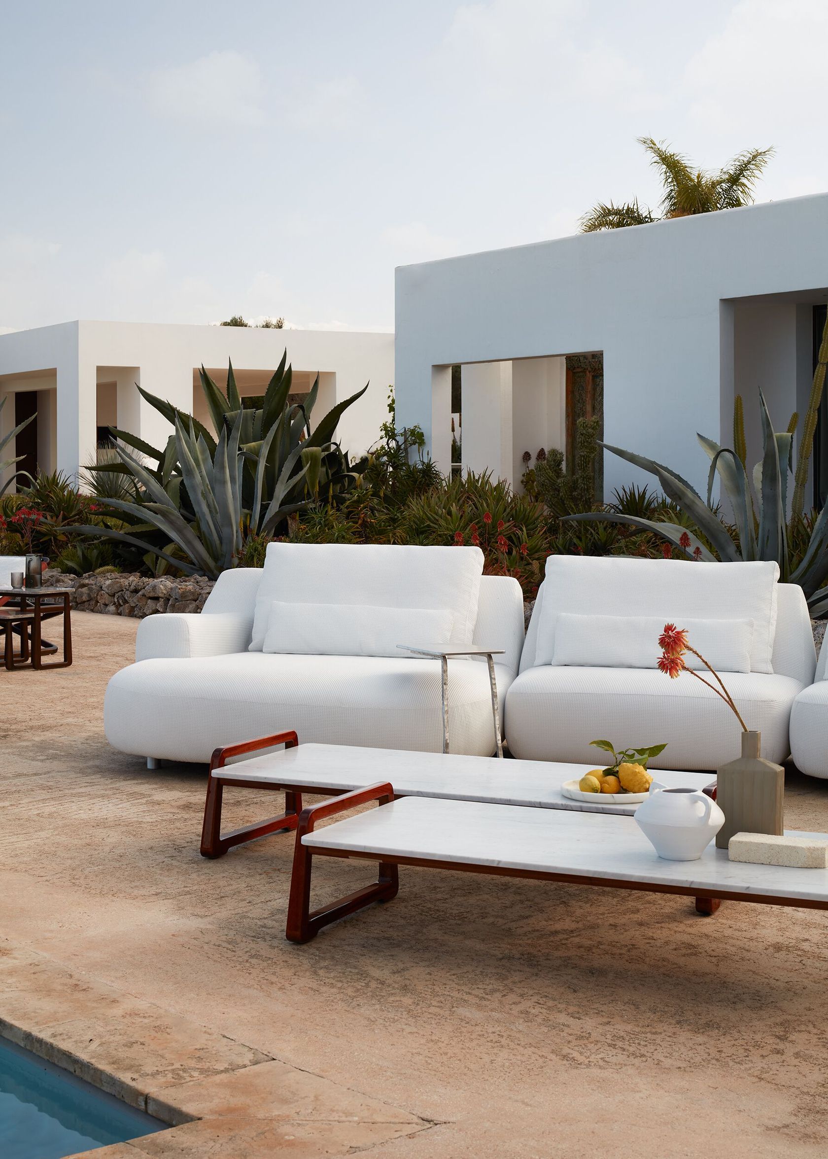 MOONLIGHT Garden sofa By Exteta