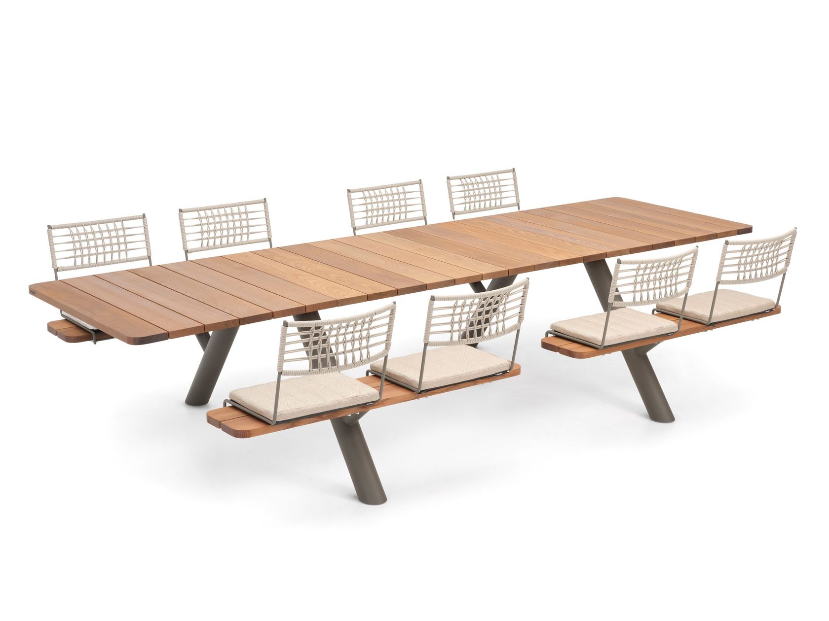 PANIGIRI PICNIC Table for public areas By Extremis