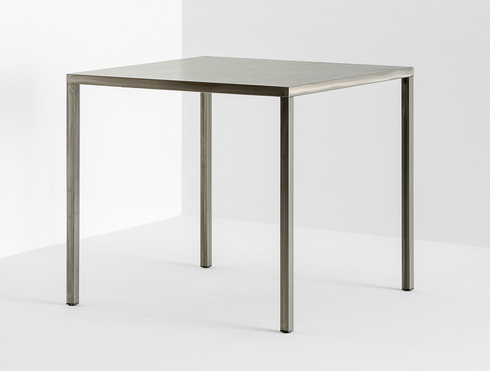 Tables by Pedrali | Dining, extendable, modern | Archiproducts