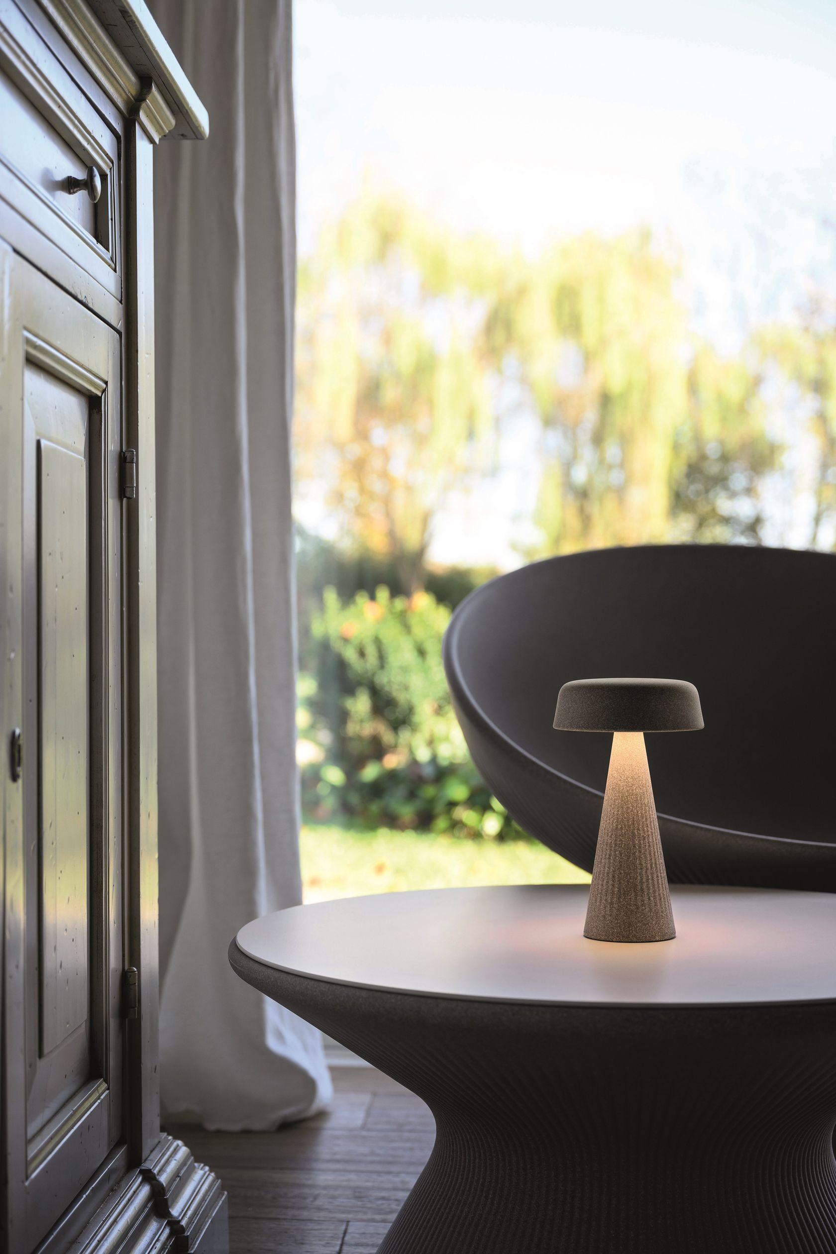 FADE | Lampe de table Collection Fade By Plust design Marco Gregori