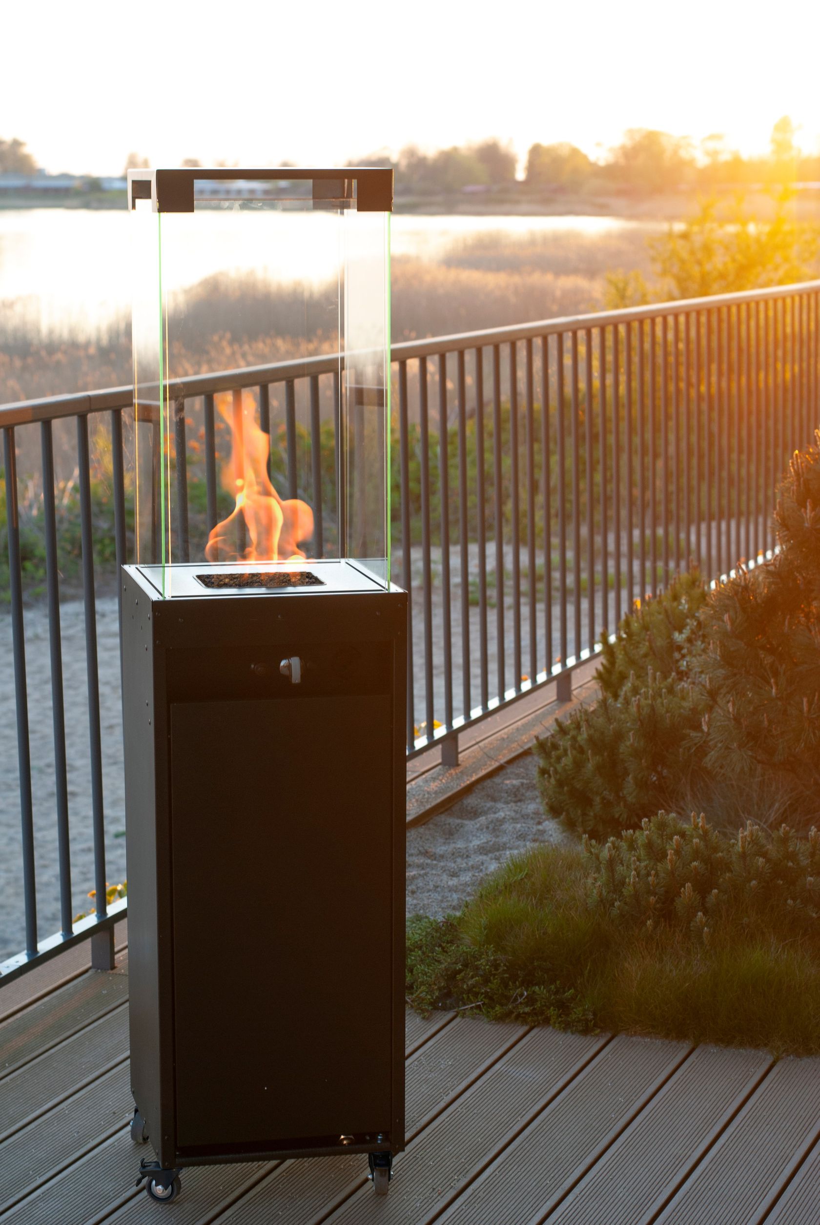 FARO Outdoor fireplace By Planika