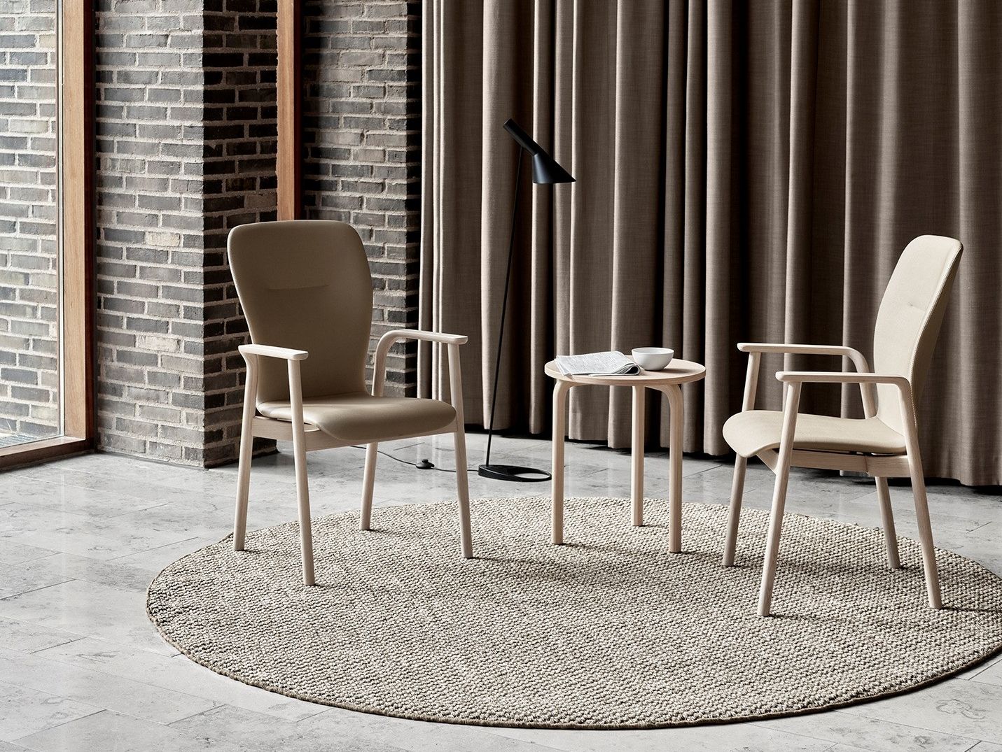 FEEL Stackable high-back chair By Brunner | design AART Designers