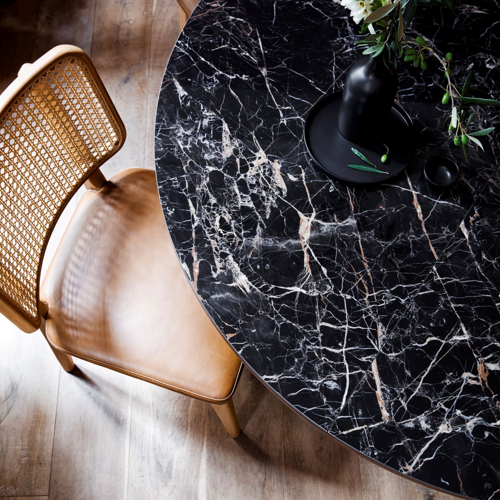 FELICE Table By RED EDITION