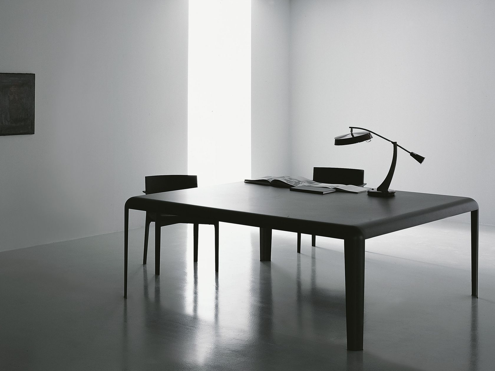 FERRO | Table By Porro design Piero Lissoni