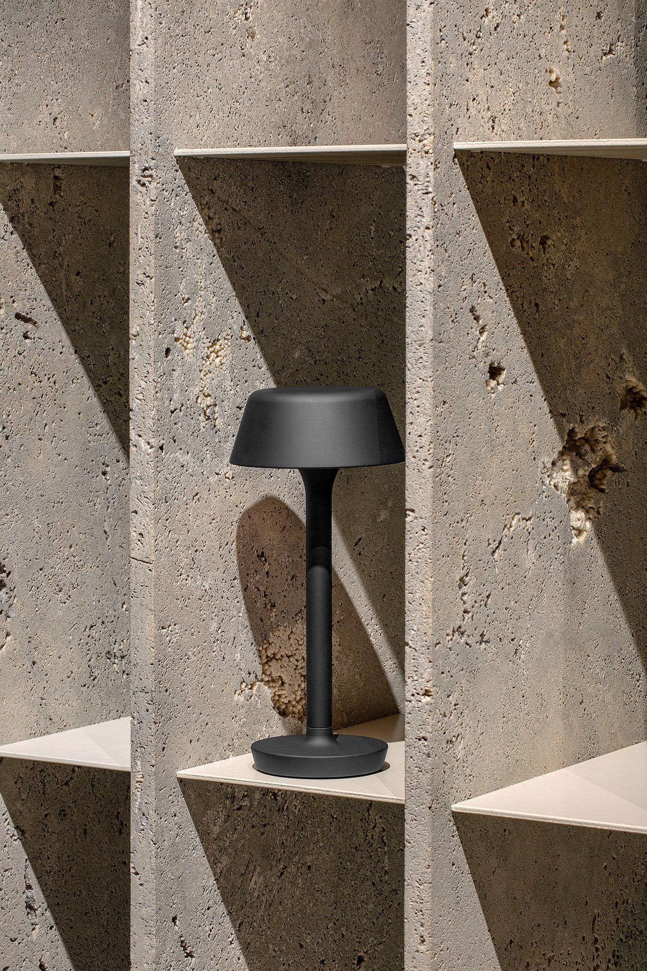 FIREFLY IN THE SKY LED Outdoor table lamp cordless By PANZERI | design ...