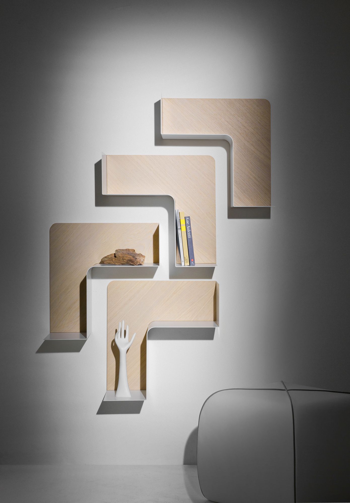 FISHBONE wall shelf By B-LINE