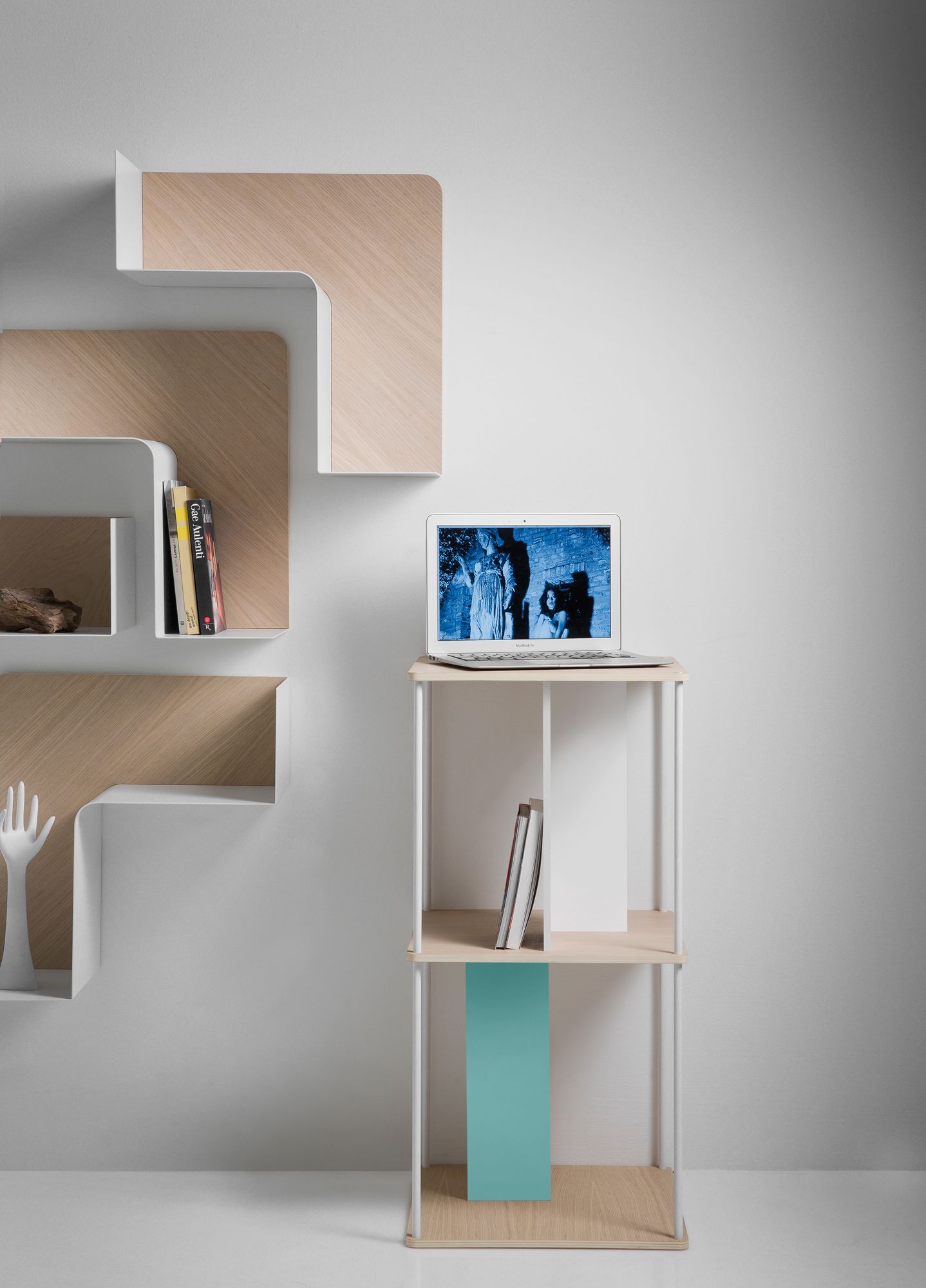 FISHBONE wall shelf By B-LINE