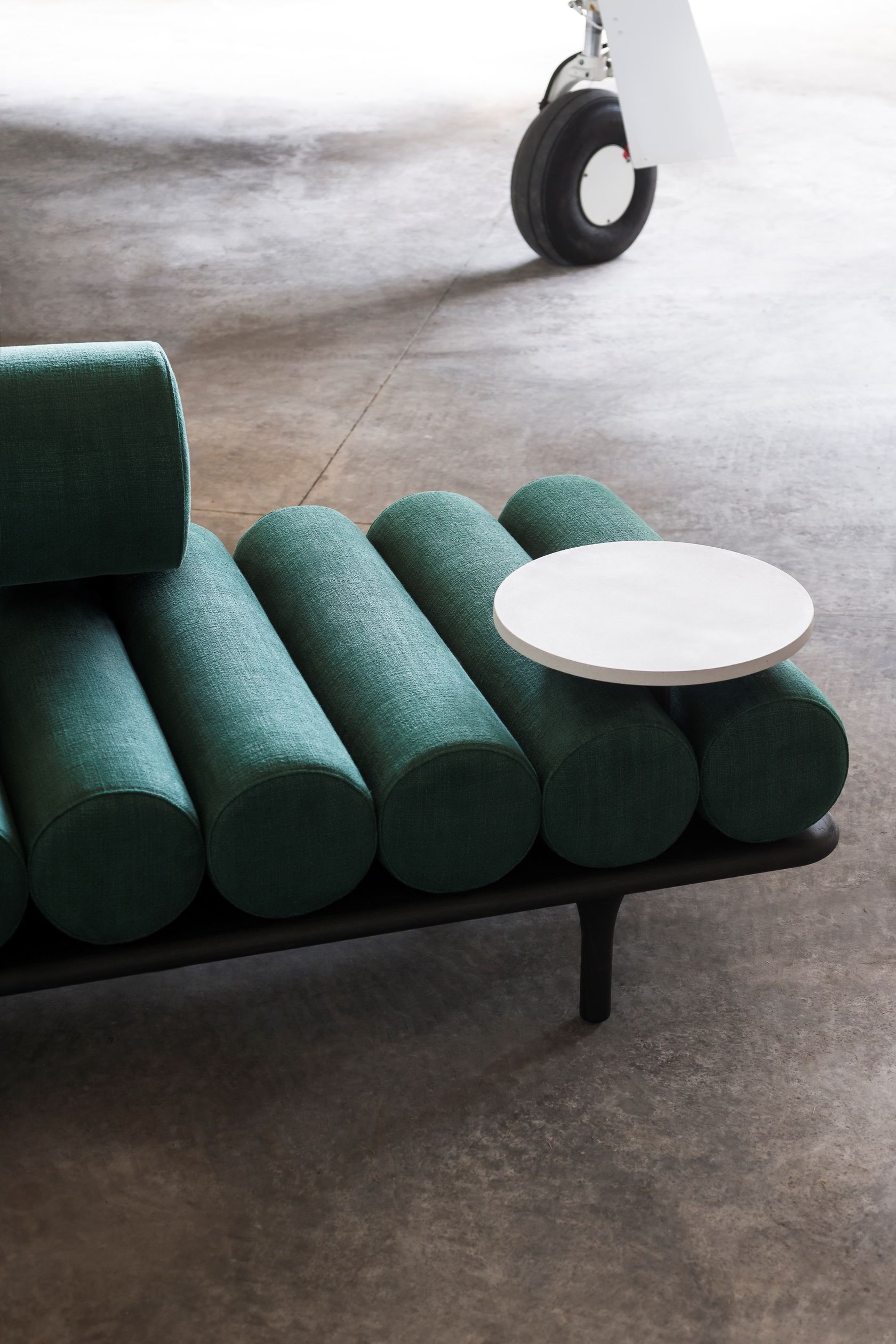 FIVE TO NINE | Bench with back By Tacchini design Studiopepe