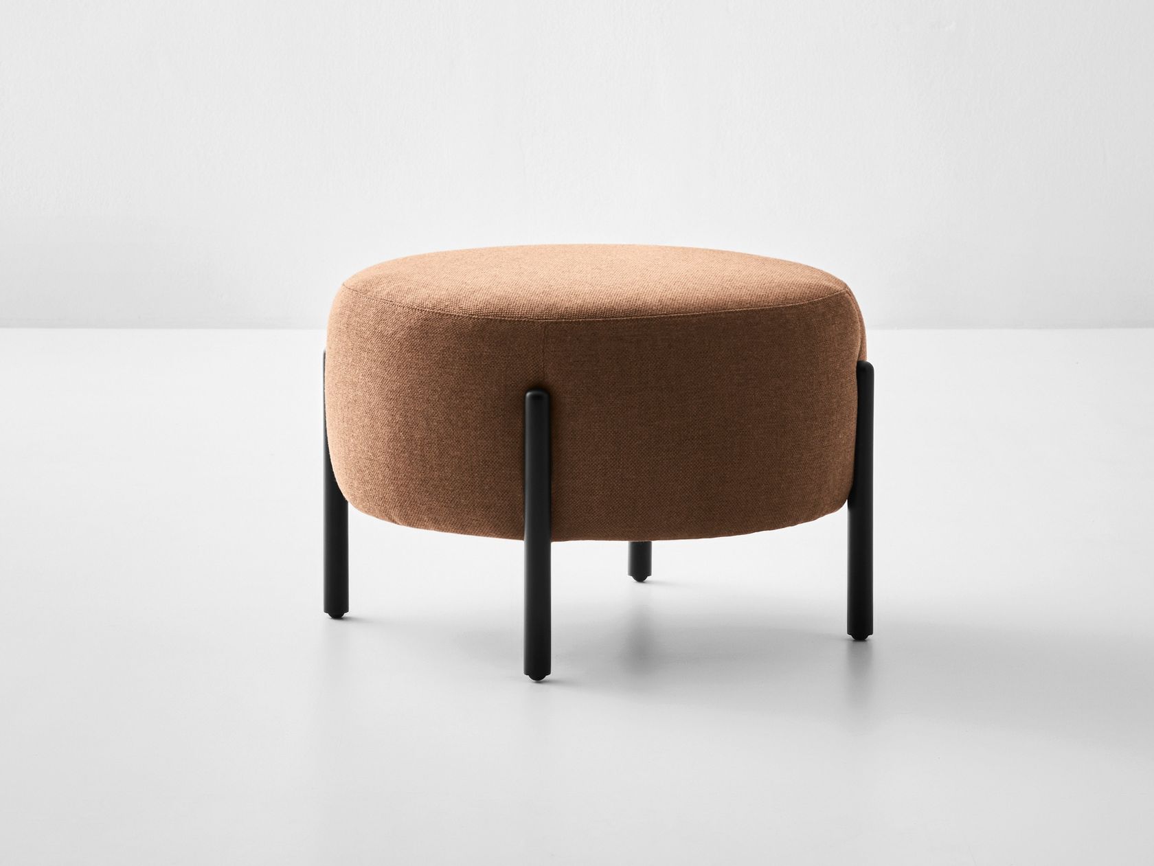 FLAG Fabric pouf / valet stand By Bolzan | design ruga.perissinotto