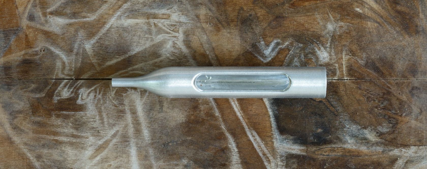 FLO LED dimmable aluminium wall lamp By Lumina | design Foster + Partners