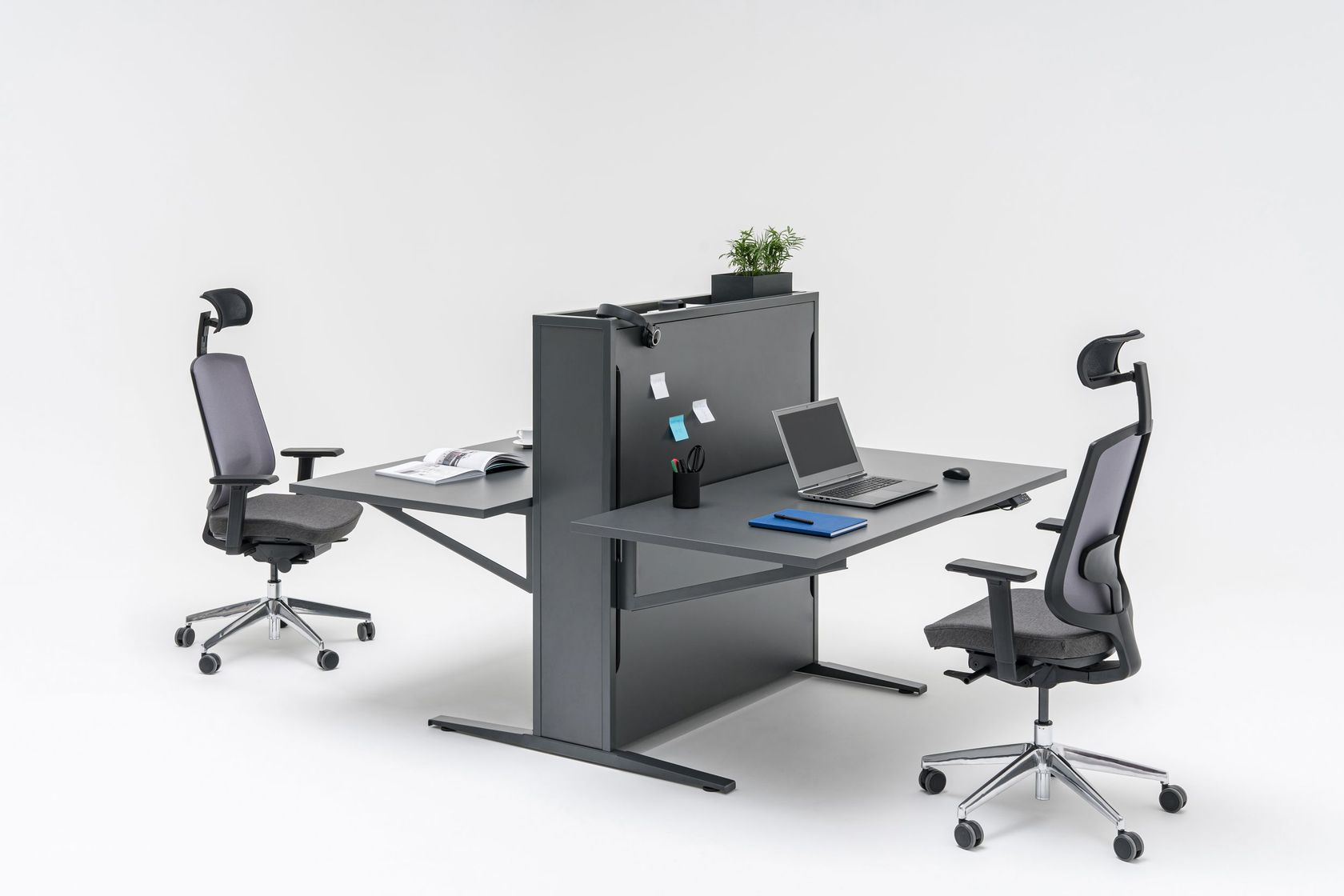 FLOW | Height-adjustable office desk By MDD