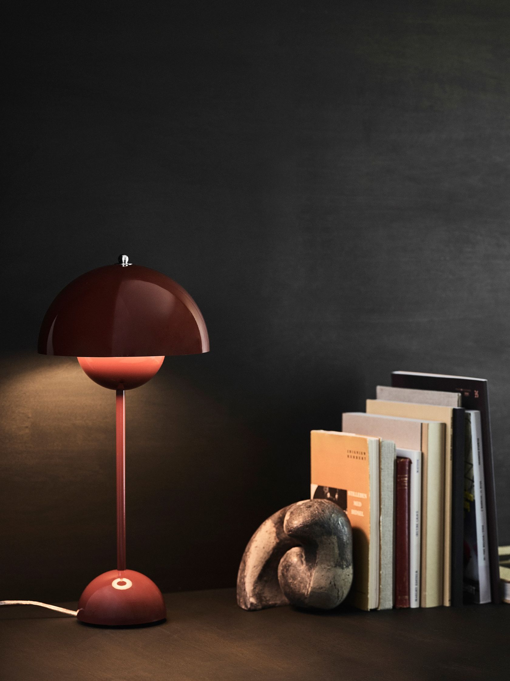 Lampe de table en métal FLOWERPOT VP3 By &TRADITION design Verner Panton
