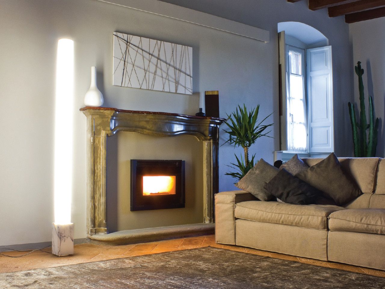 LED RGB floor lamp FLUO By Essenzialed