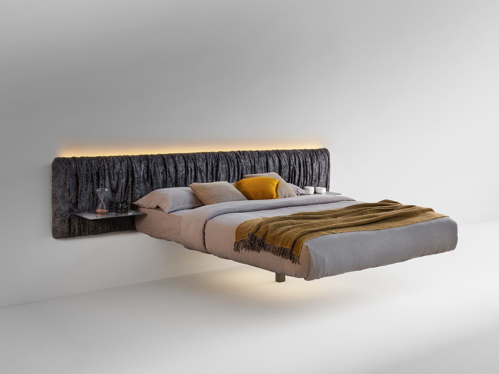 Letto matrimoniale sospeso con testiera imbottita FLUTTUA REPLIS ...