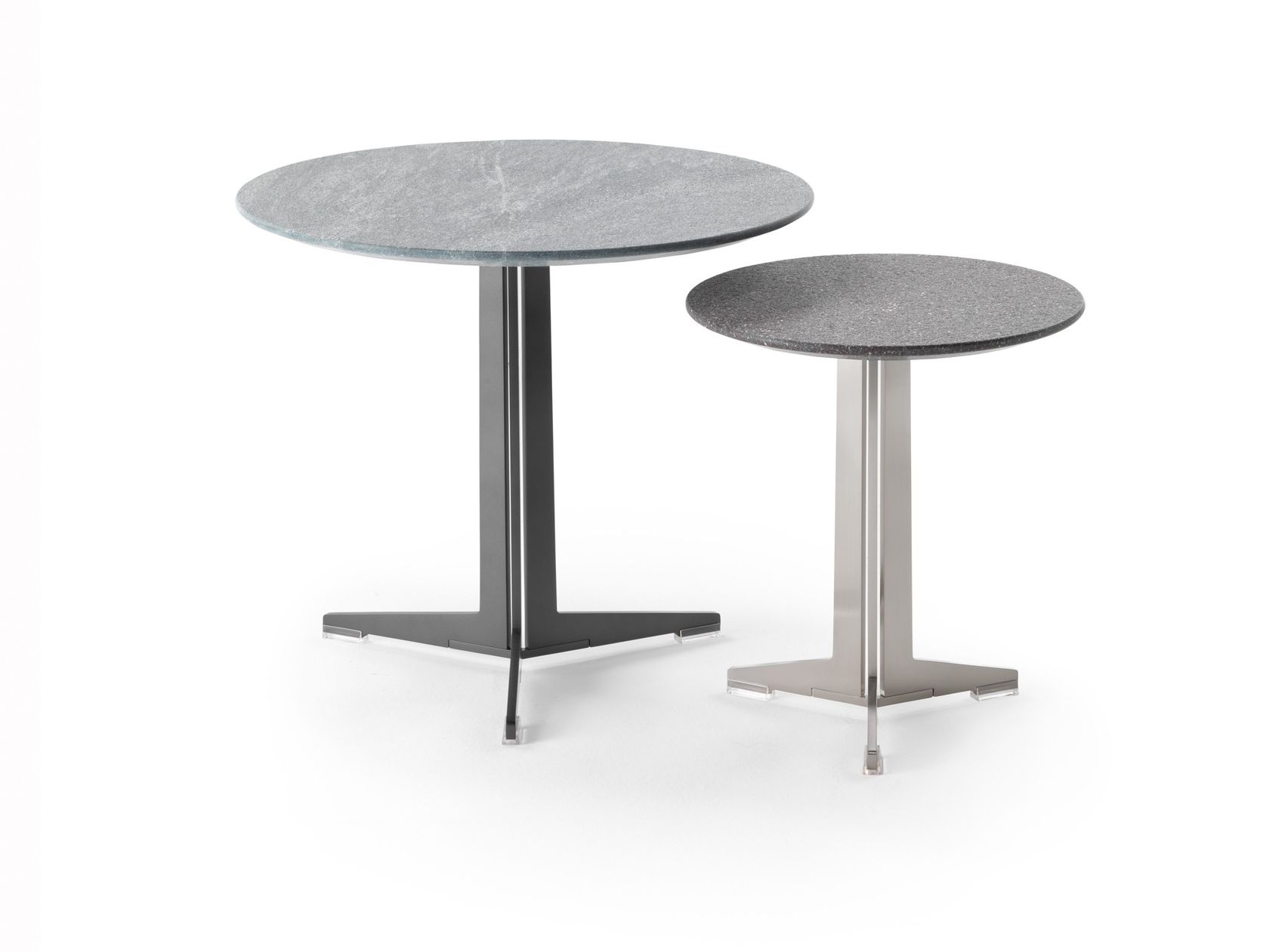 FLY Round natural stone coffee table By Flexform | design Antonio Citterio