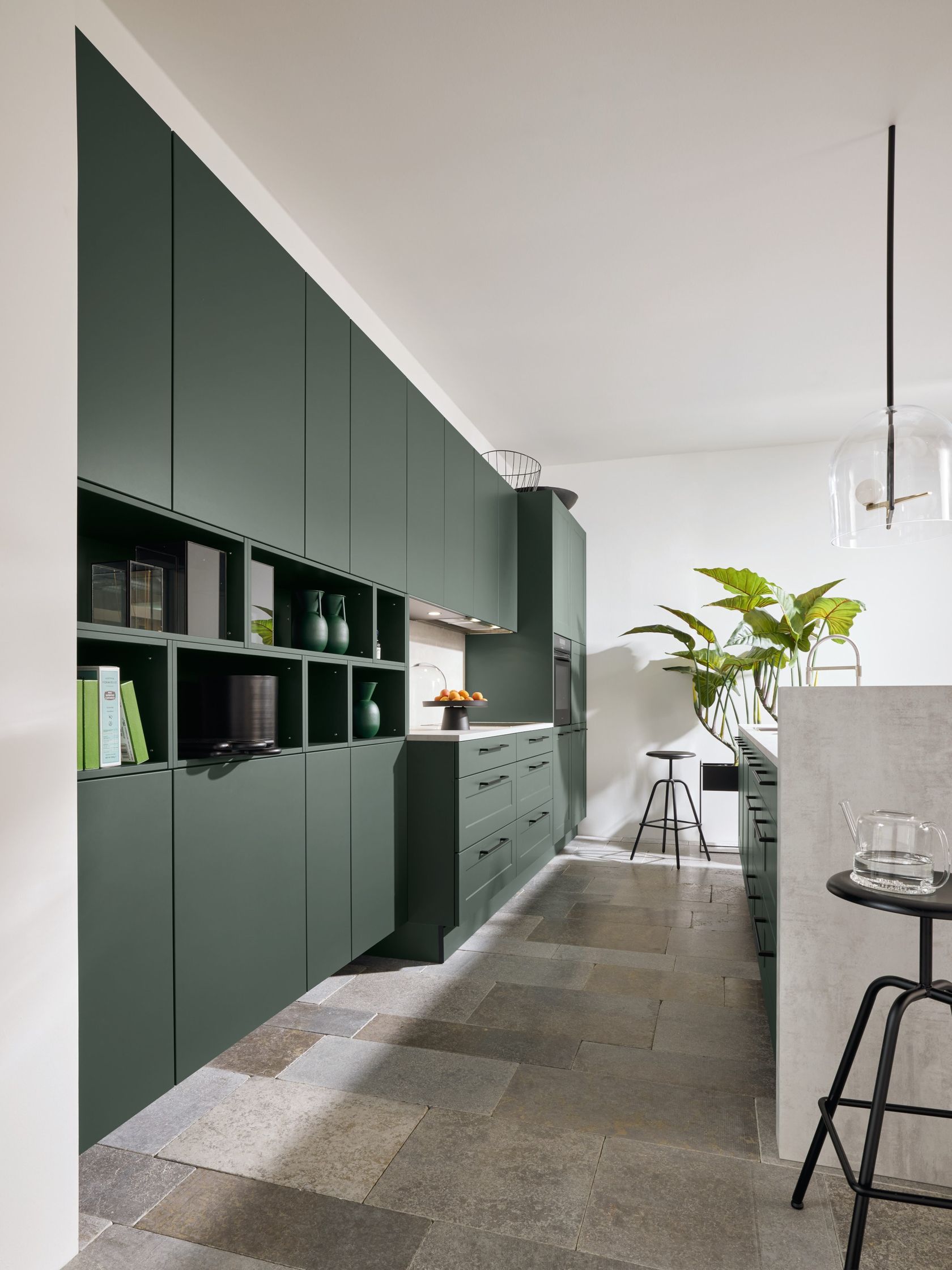 FRAME LACK/SOFT LACK BLACK GREEN Kitchen By Nolte Küchen