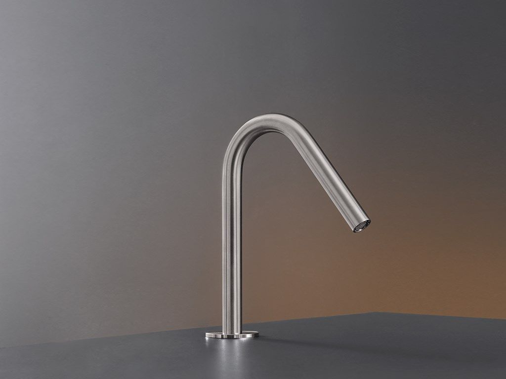 Deck mounted swivelling spout FRE 06 By Ceadesign