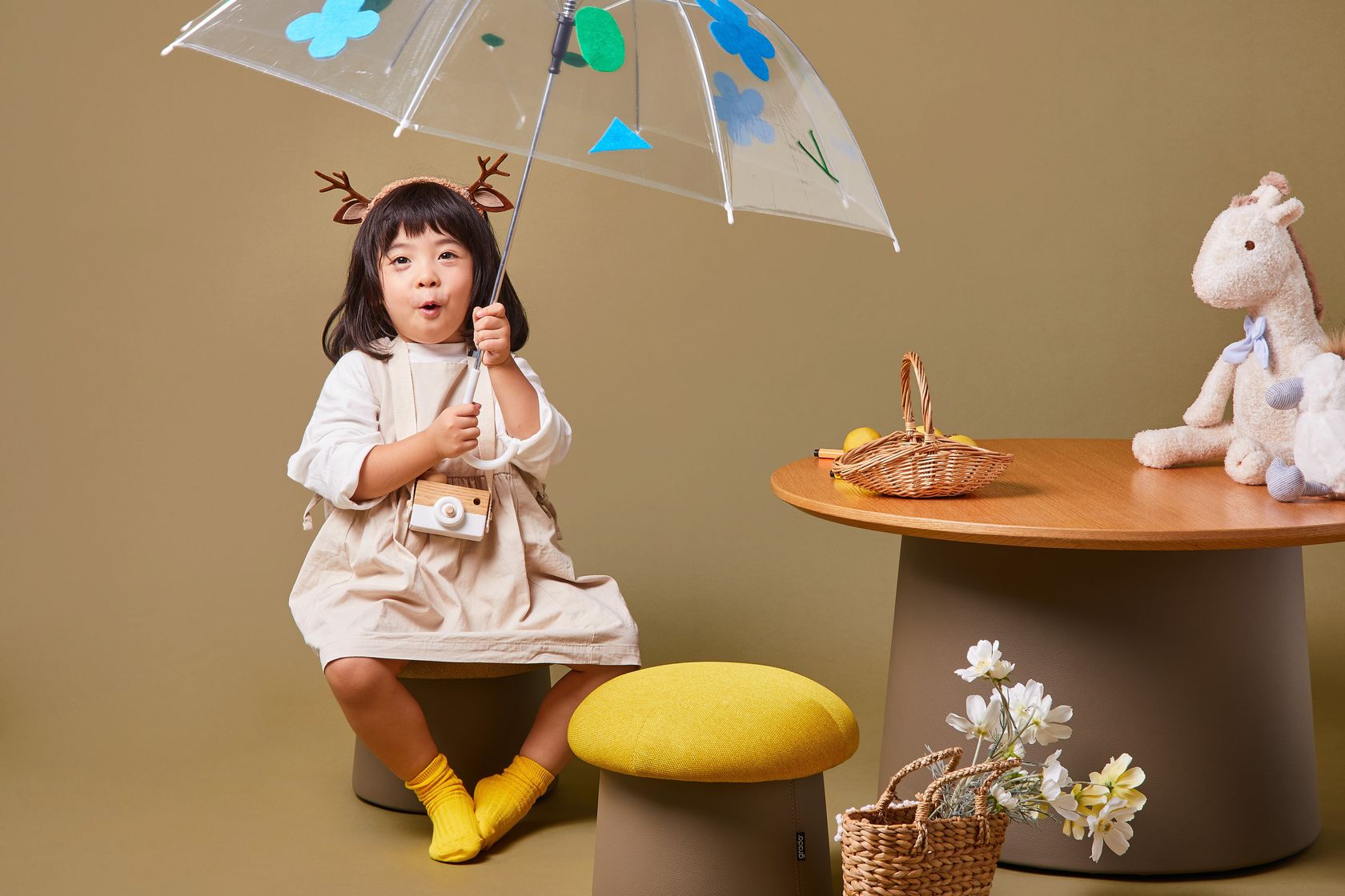 FUNGO KID | Kids pouf Upholstered Kids pouf By grado design