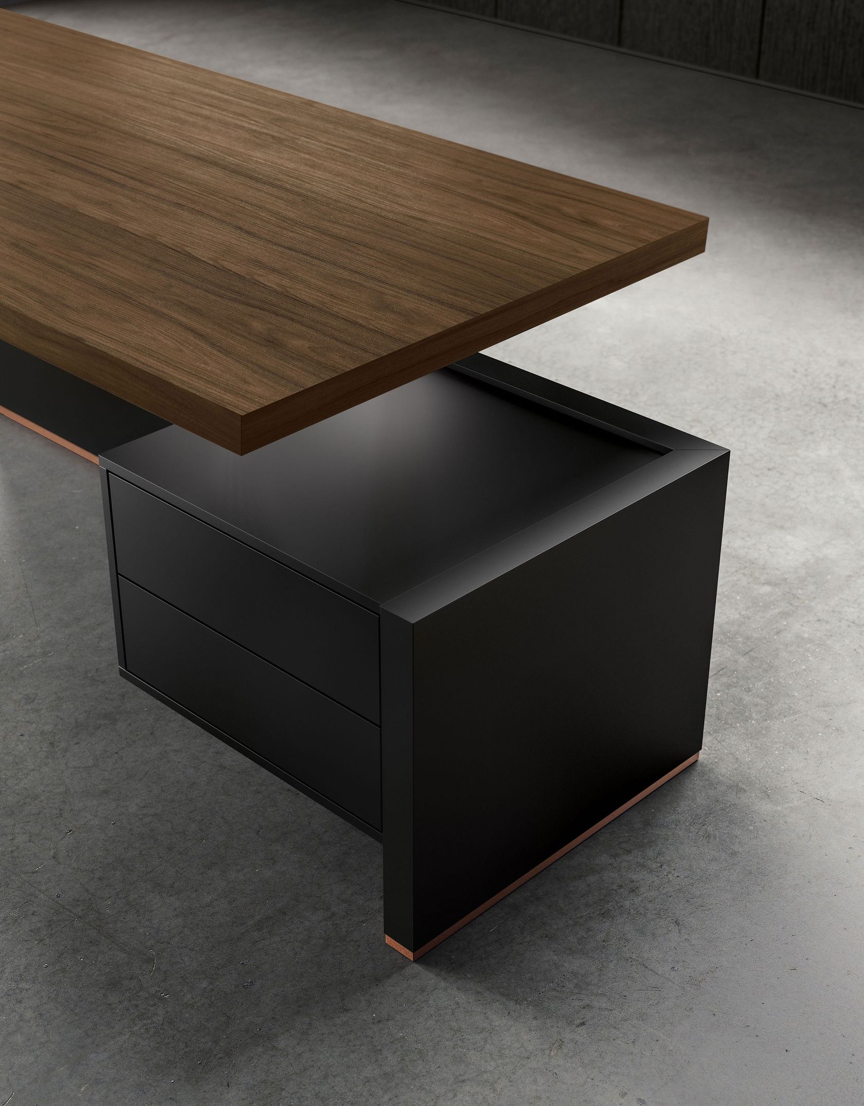 FUSION office desk By About Office design Roberto Giacomucci