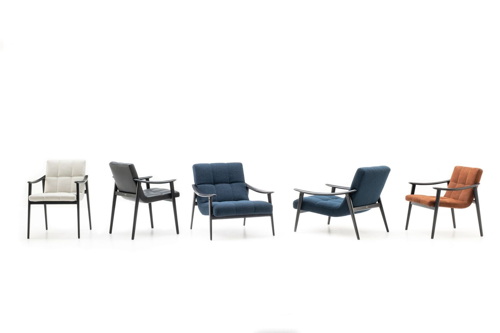 FYNN Upholstered chair with armrests By Minotti | design GamFratesi